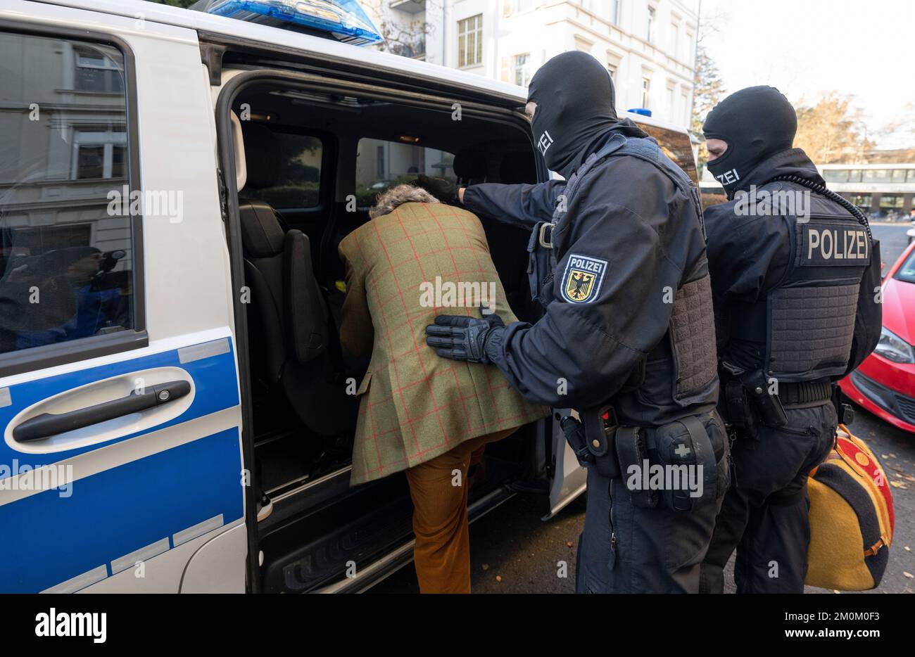 07 December 2022, Hessen, Frankfurt/Main: During a raid against so ...