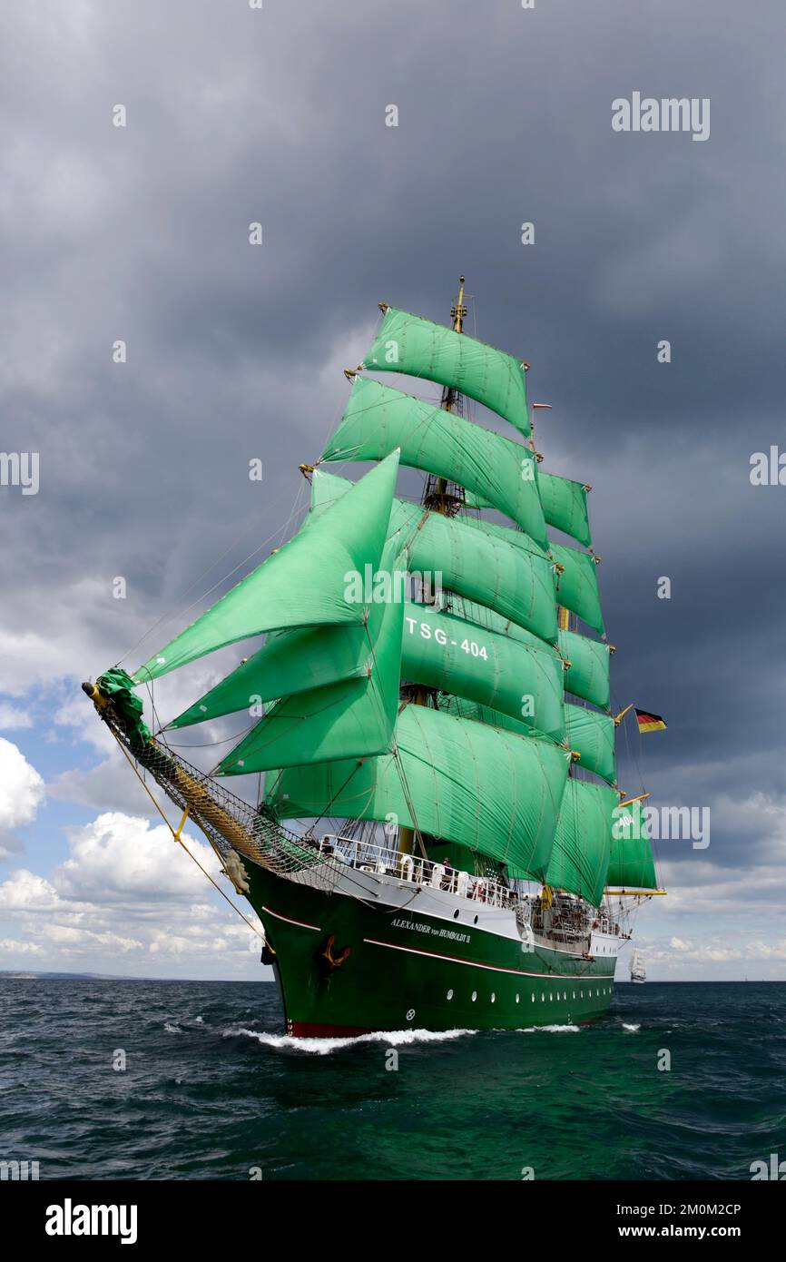 Alexander green segelschiff hi-res stock photography and images - Alamy