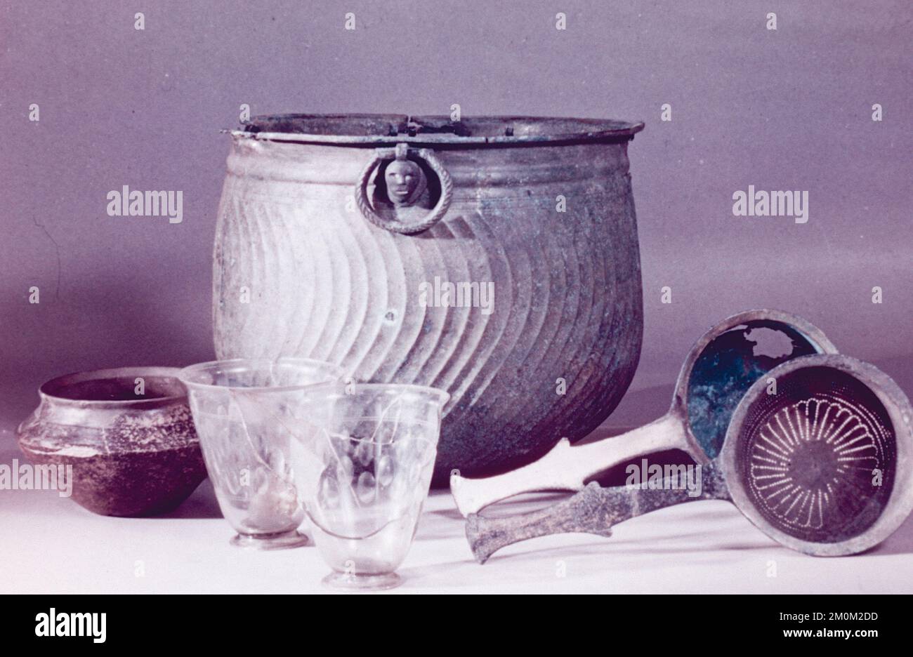 Roman drinking vessels hi-res stock photography and images - Alamy