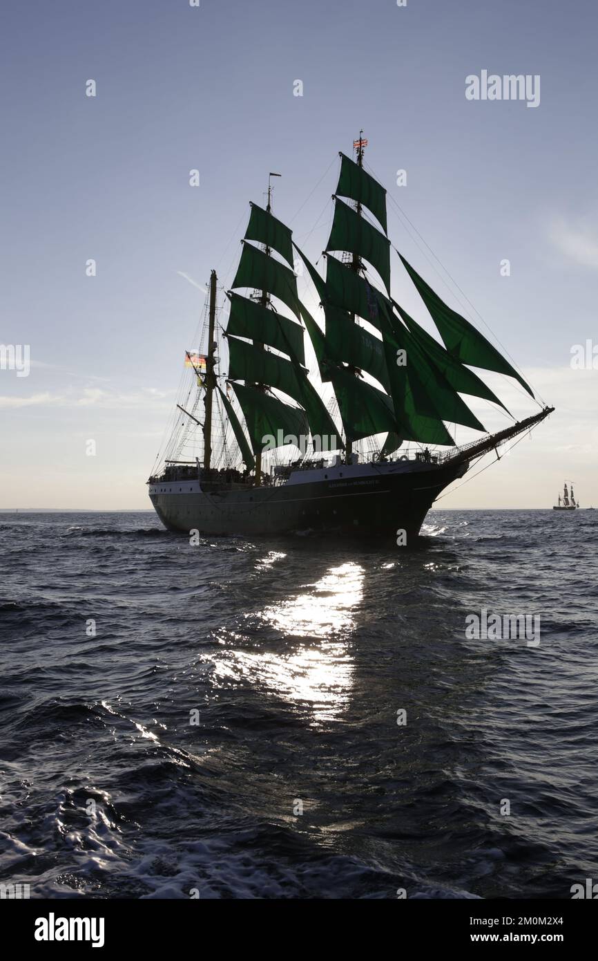 German tall ship Alexander von Humboldt II Sunderland race start 2018 ...