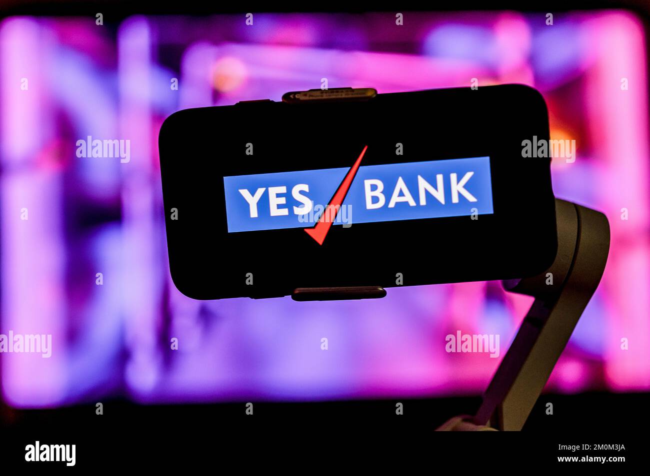 Yes bank logo hi-res stock photography and images - Alamy