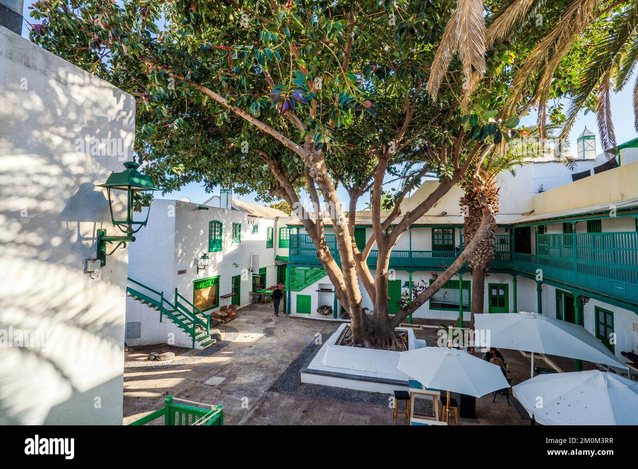Pueblo marinero square hi-res stock photography and images - Alamy