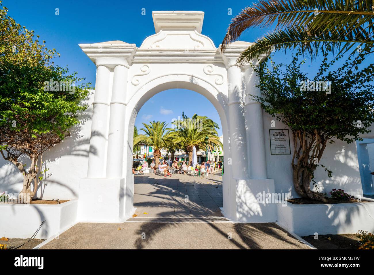 Pueblo marinero square hi-res stock photography and images - Alamy
