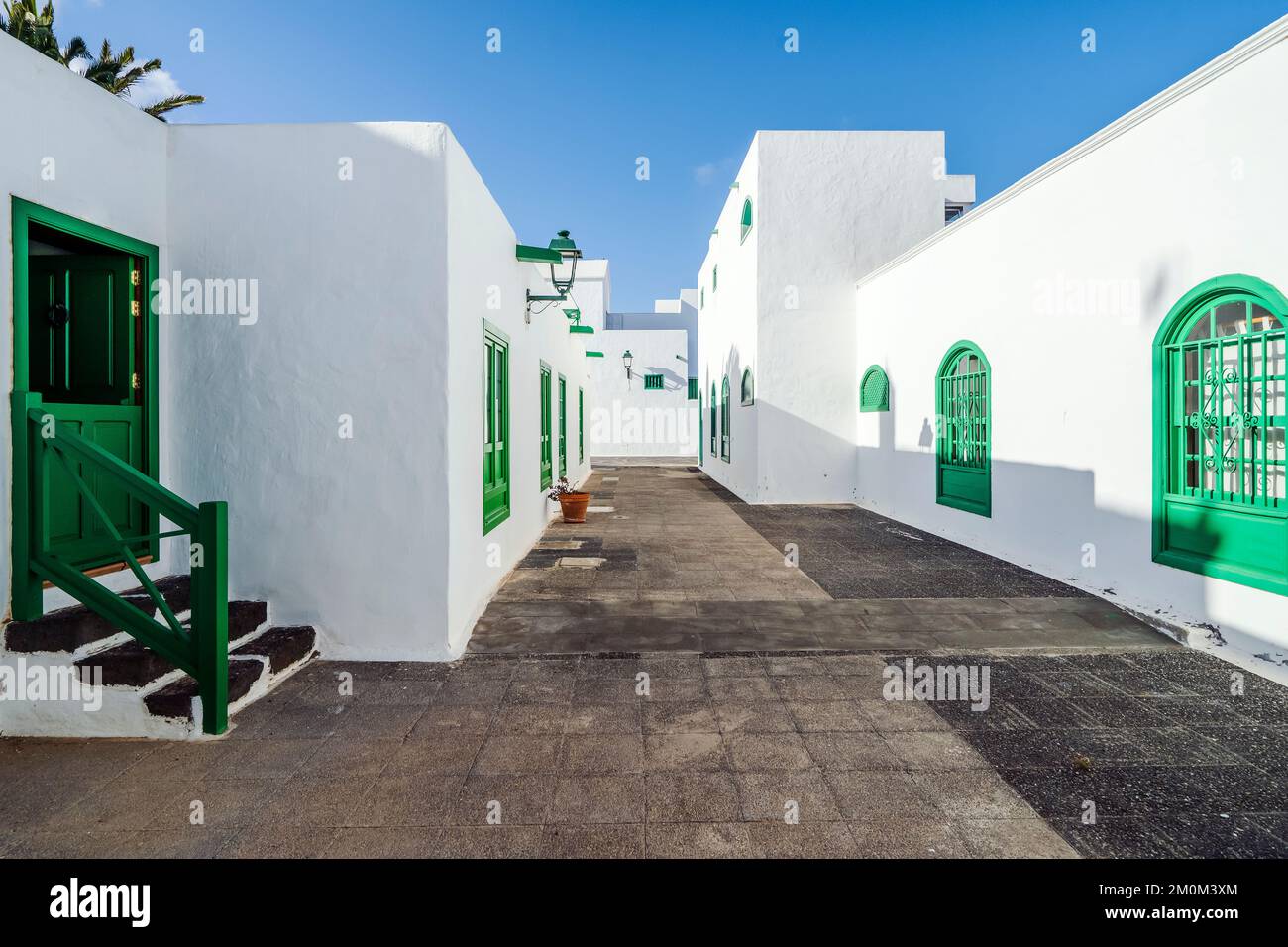 Pueblo marinero square hi-res stock photography and images - Alamy