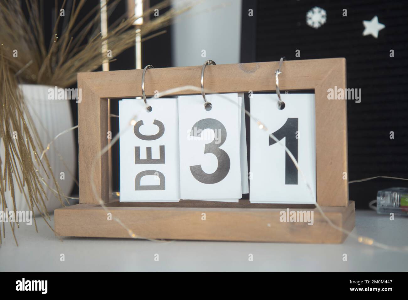 December 31 concept new hi-res stock photography and images - Alamy