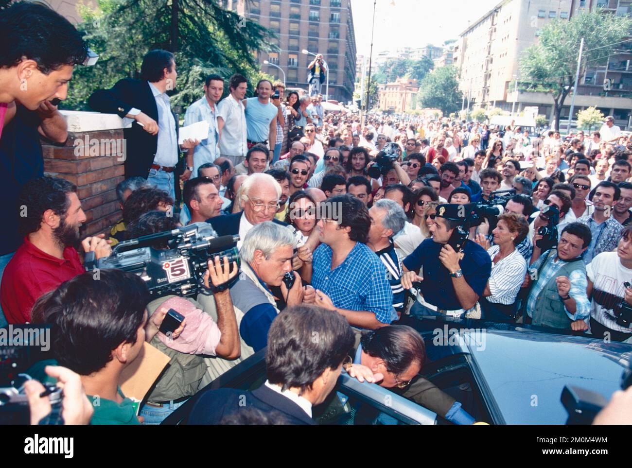 Italian radical politician Giacinto said Marco Pannella (centre) at a ...