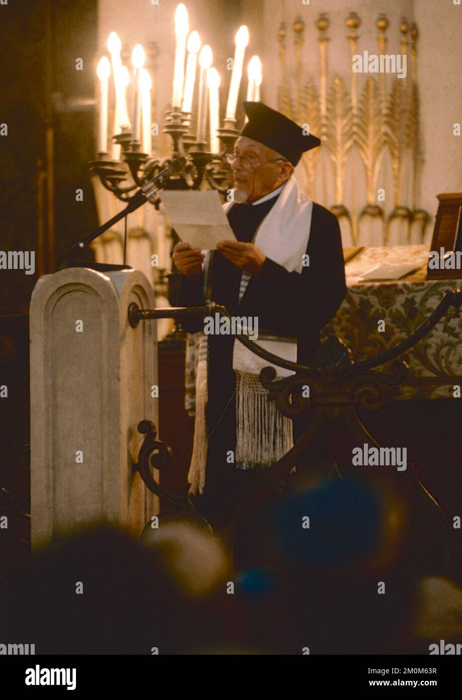 Italian rabbi Elio Toaff in the synagogue celebrating the reciprocal ...