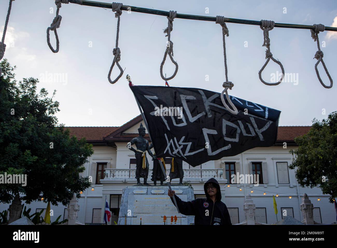 Three nooses hi-res stock photography and images - Alamy
