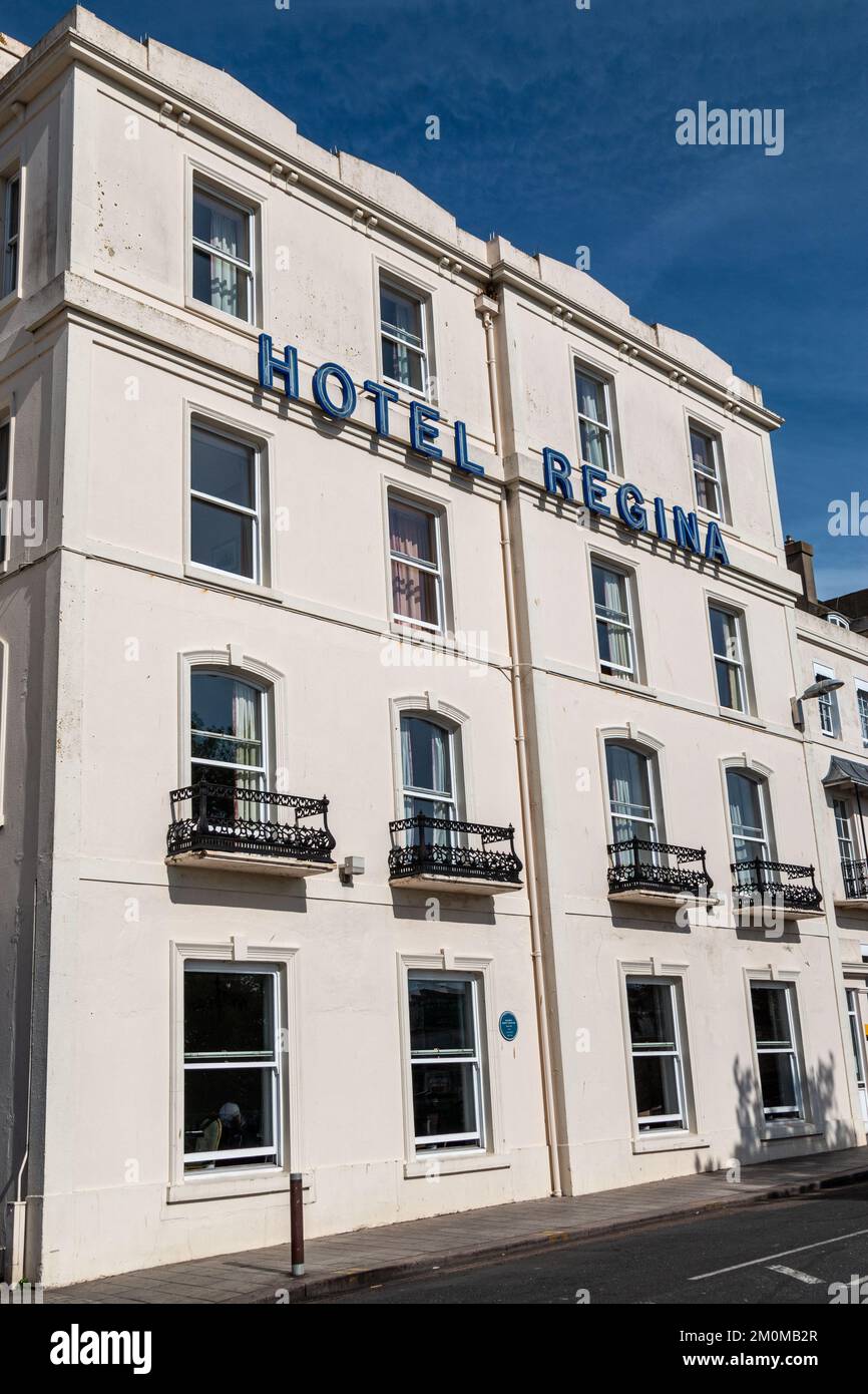 A view of the front of the Hotel Regina, Victoria Parade, Torquay ...