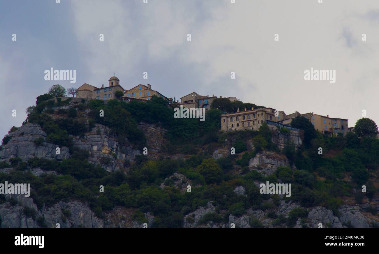 Village at mountain foothills hi-res stock photography and images - Alamy