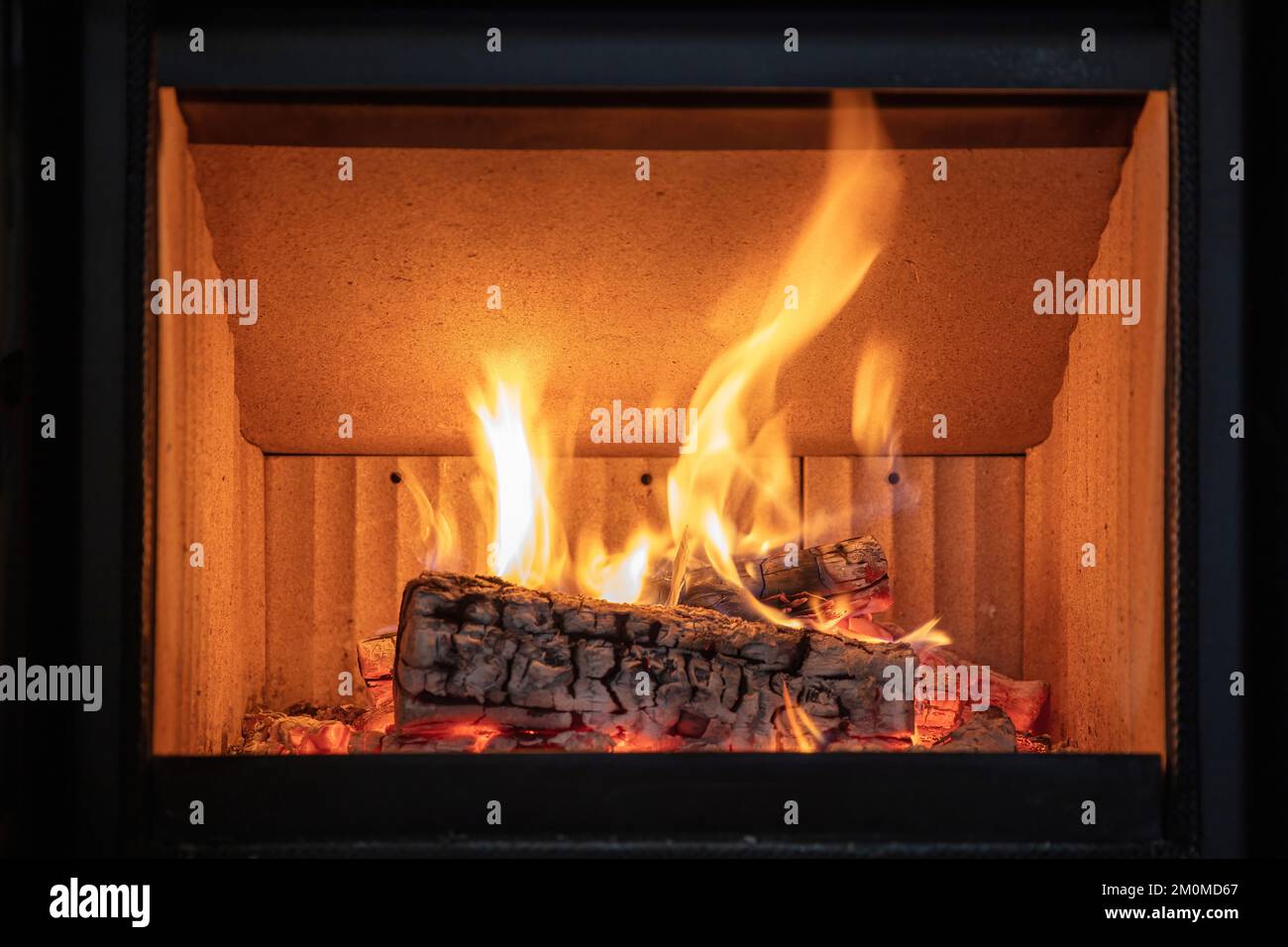 Glass door fireplace stove in hi-res stock photography and images - Alamy