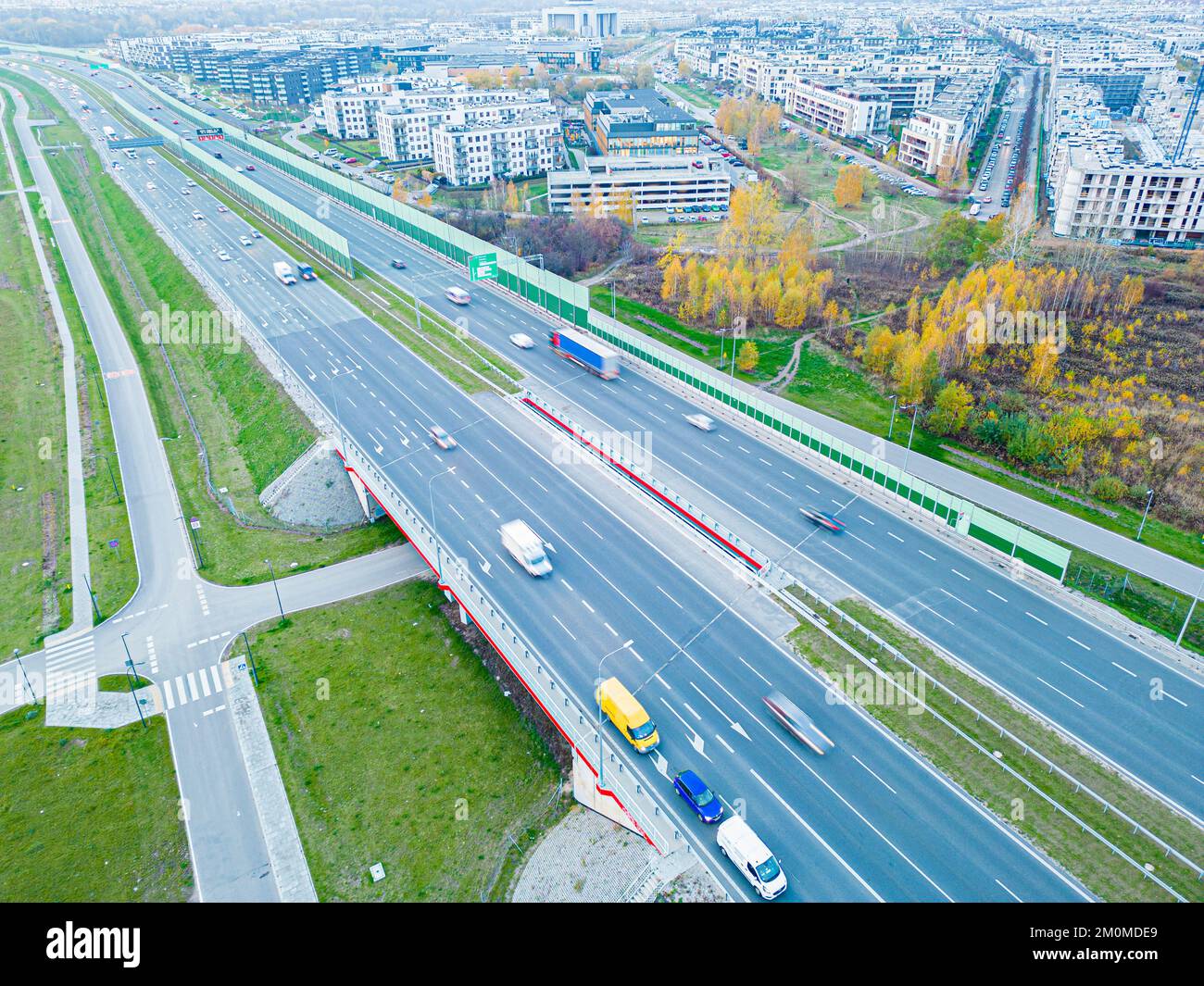 Aerial view concrete bridge cars hi-res stock photography and images ...