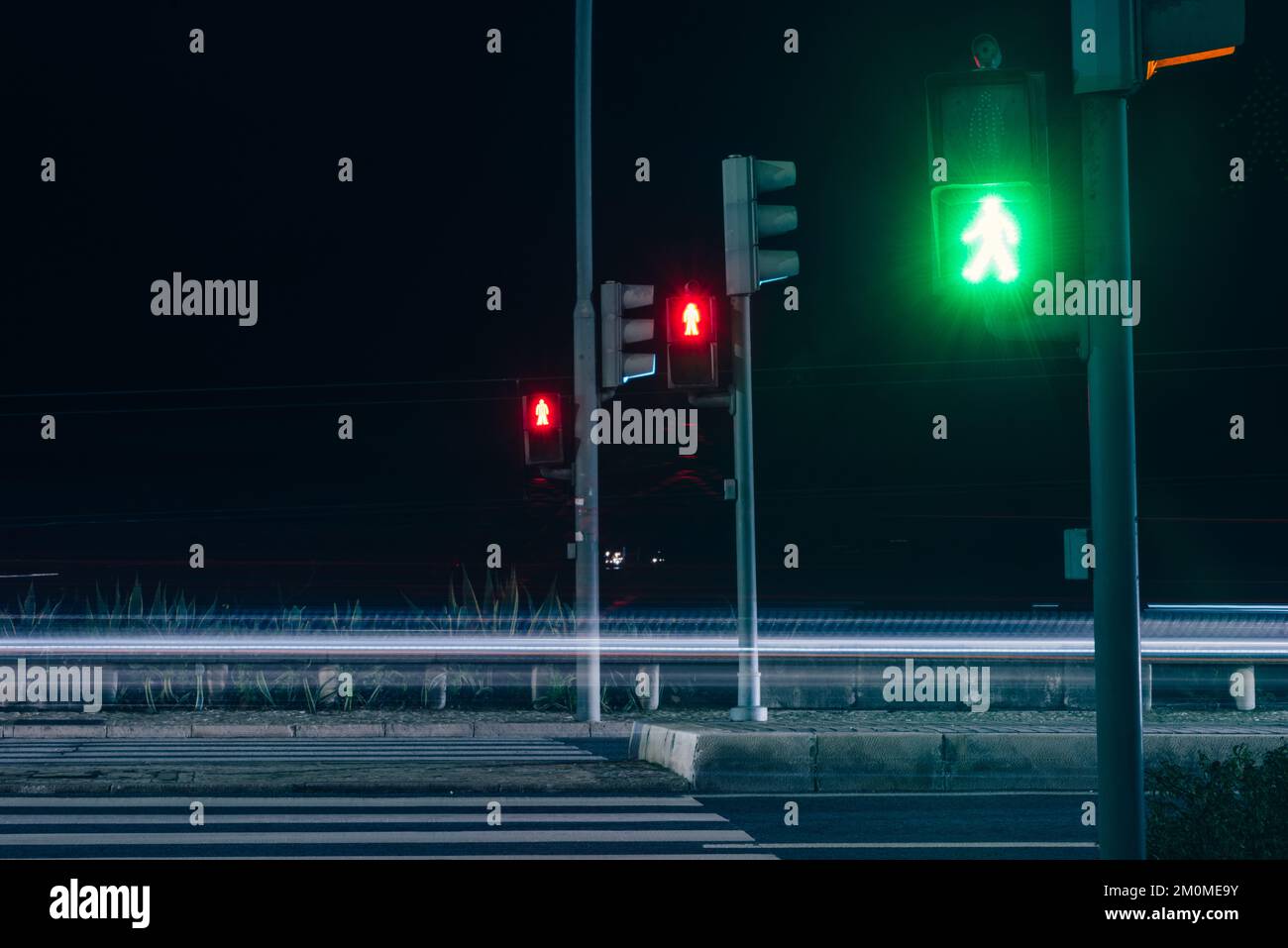 Red and Green pedestrian Crossing Signal On night long exposure Stock ...
