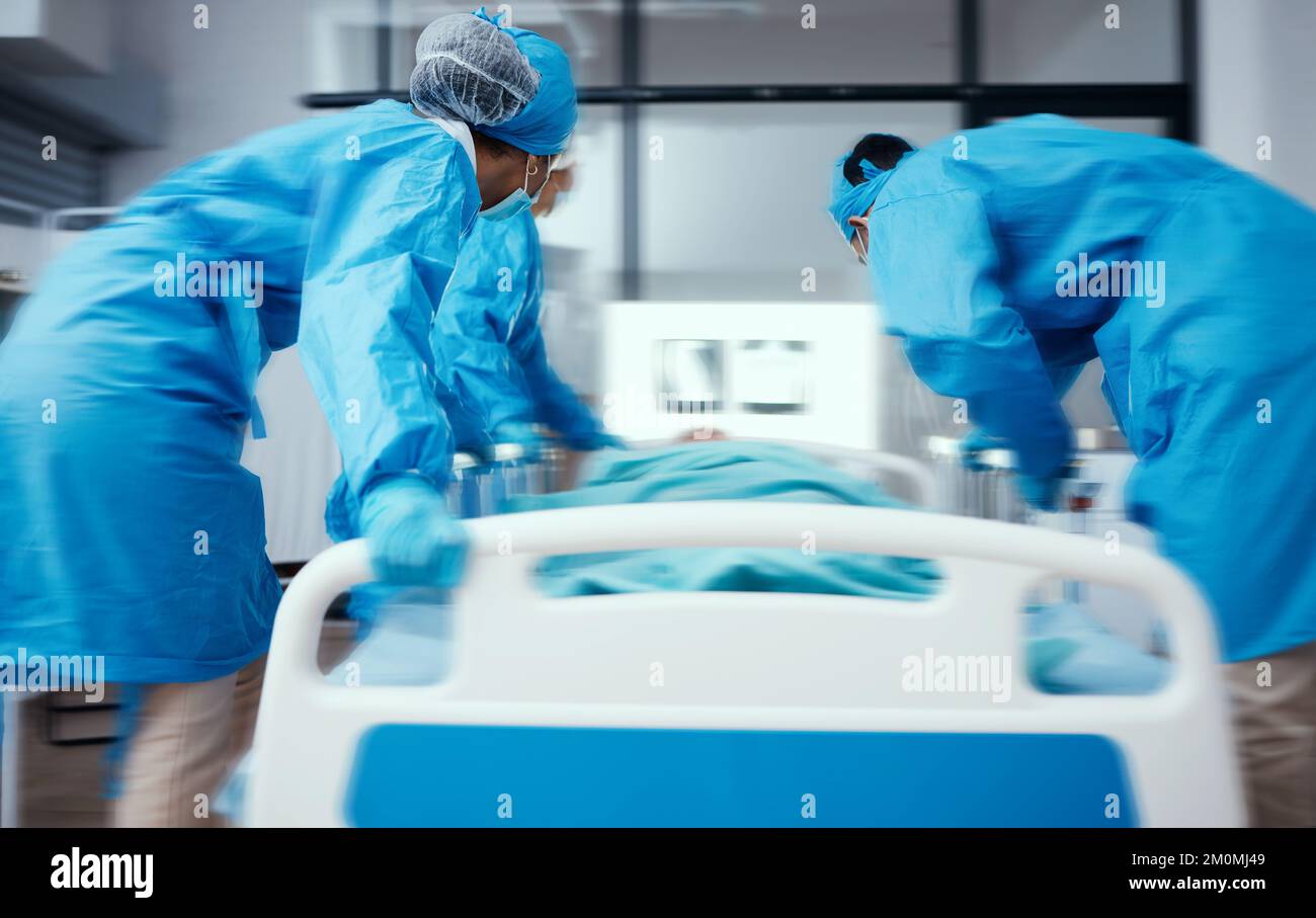 Hospital emergency bed rushing hi-res stock photography and images - Alamy