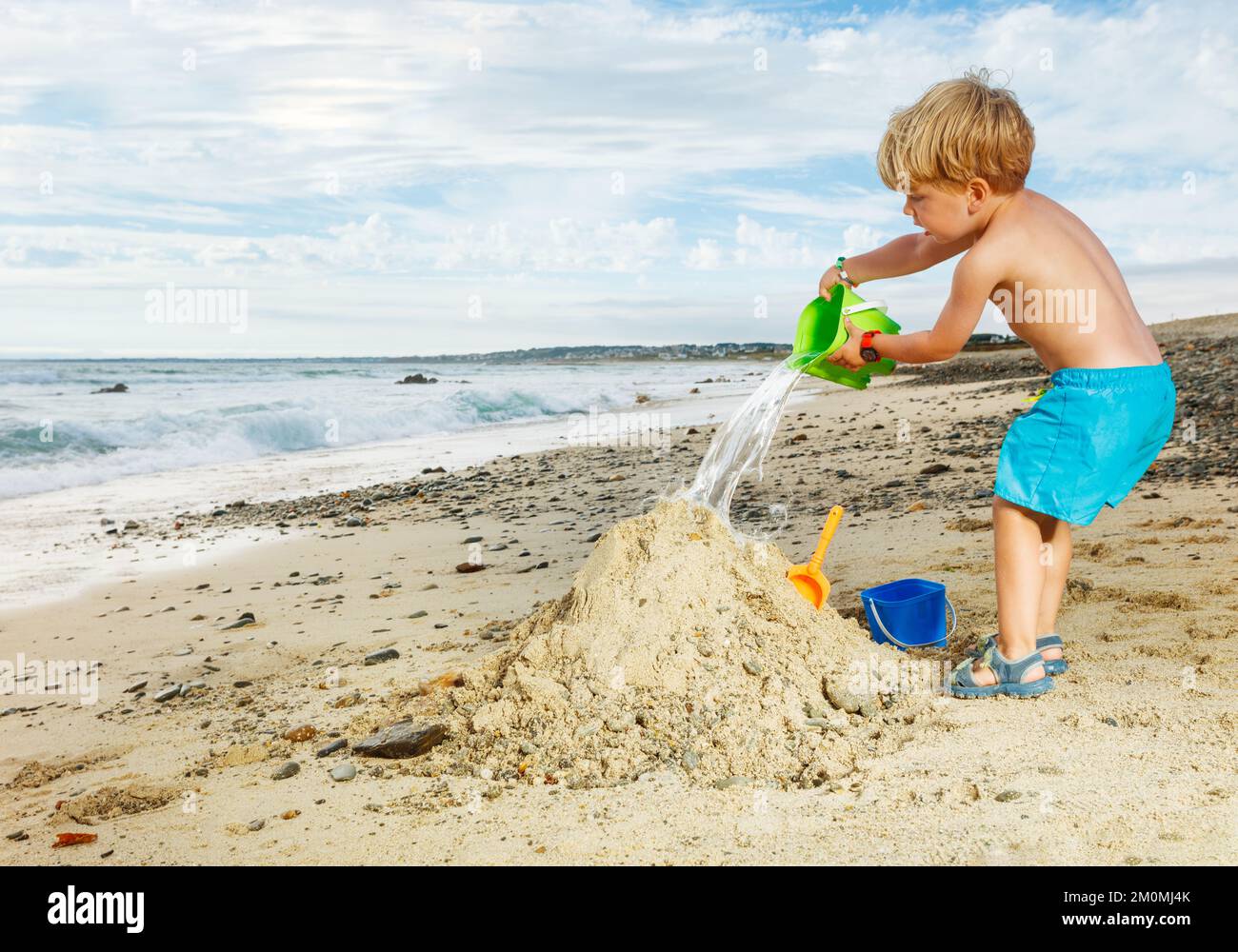 Wet sand plastic hi-res stock photography and images - Alamy