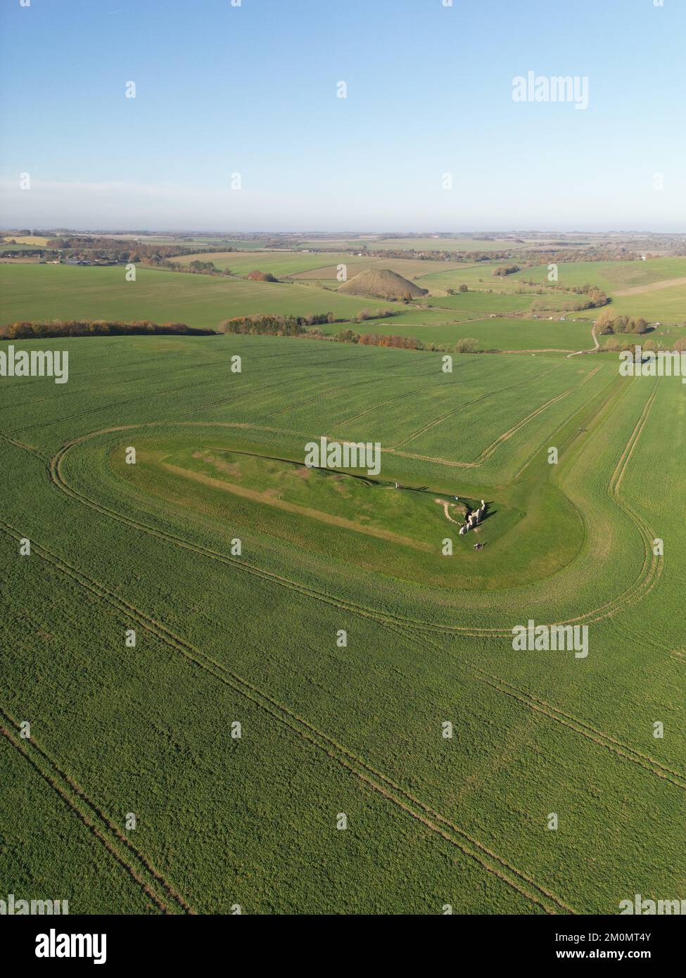 West Kennet Long Barrow and Silbury Hill prehistoric artificial chalk ...