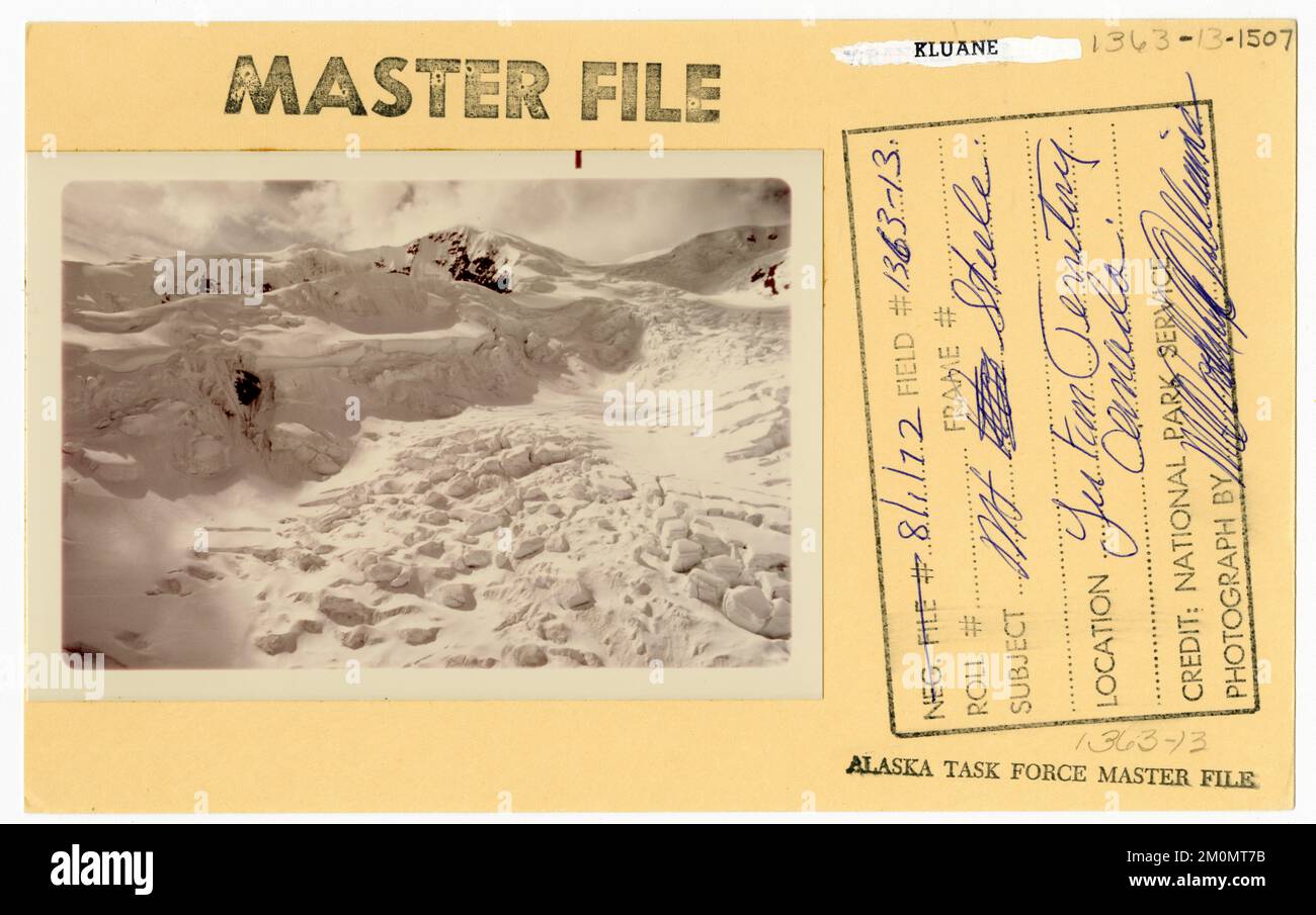 Mount steele hi-res stock photography and images - Alamy