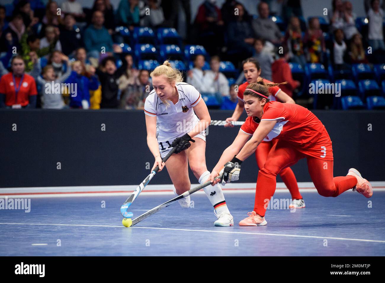 Merve aslan hi-res stock photography and images - Alamy