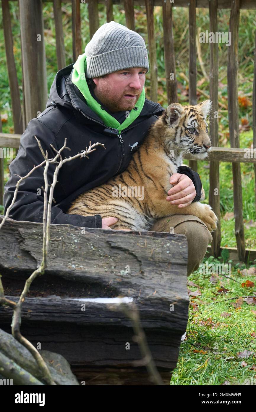 Bell, Germany. 07th Dec, 2022. Remo Müller, operator of the Bell Zoo ...
