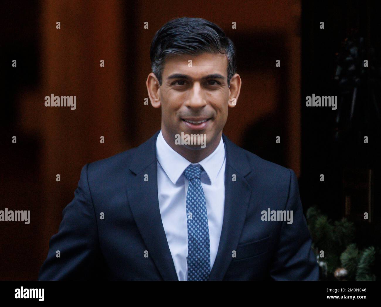 London, UK. 7th Dec, 2022. Prime Minister, Rishi Sunak, leaves number ...
