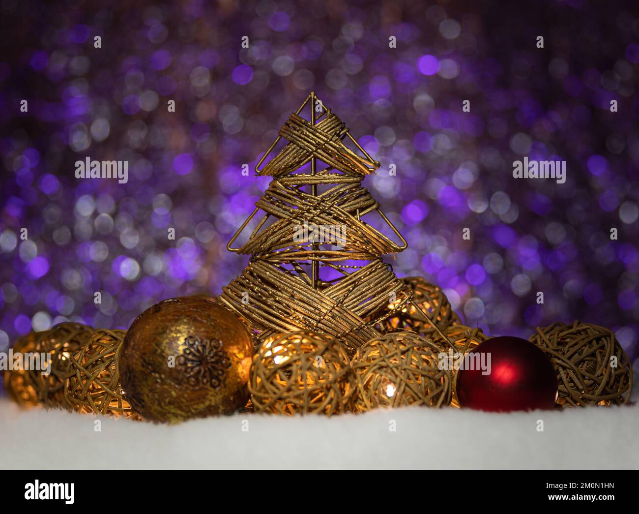 Christmas tree ornament, baubles (balls) and rattan balls lights on ...