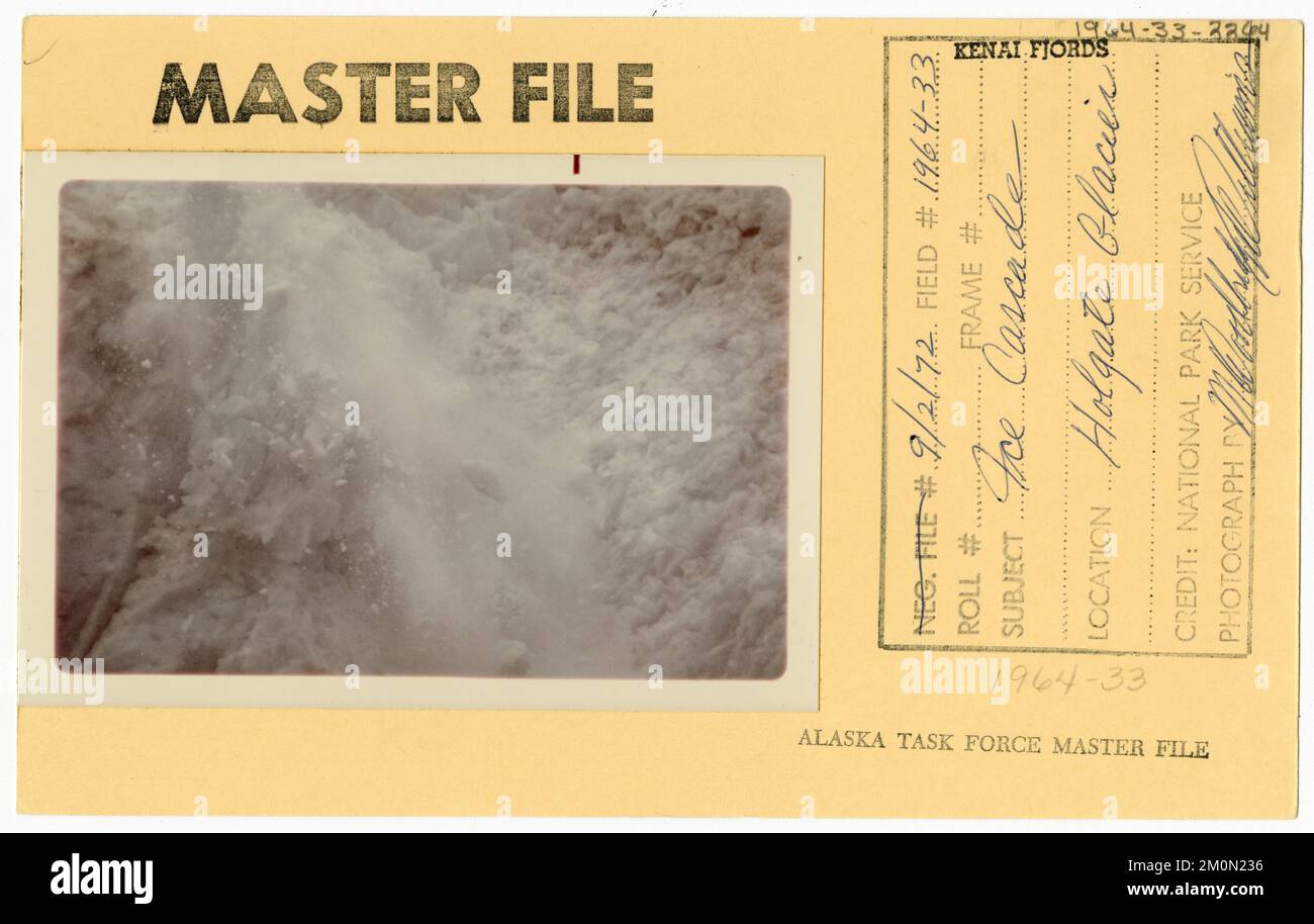 Ice cliffs Cut Out Stock Images & Pictures - Alamy