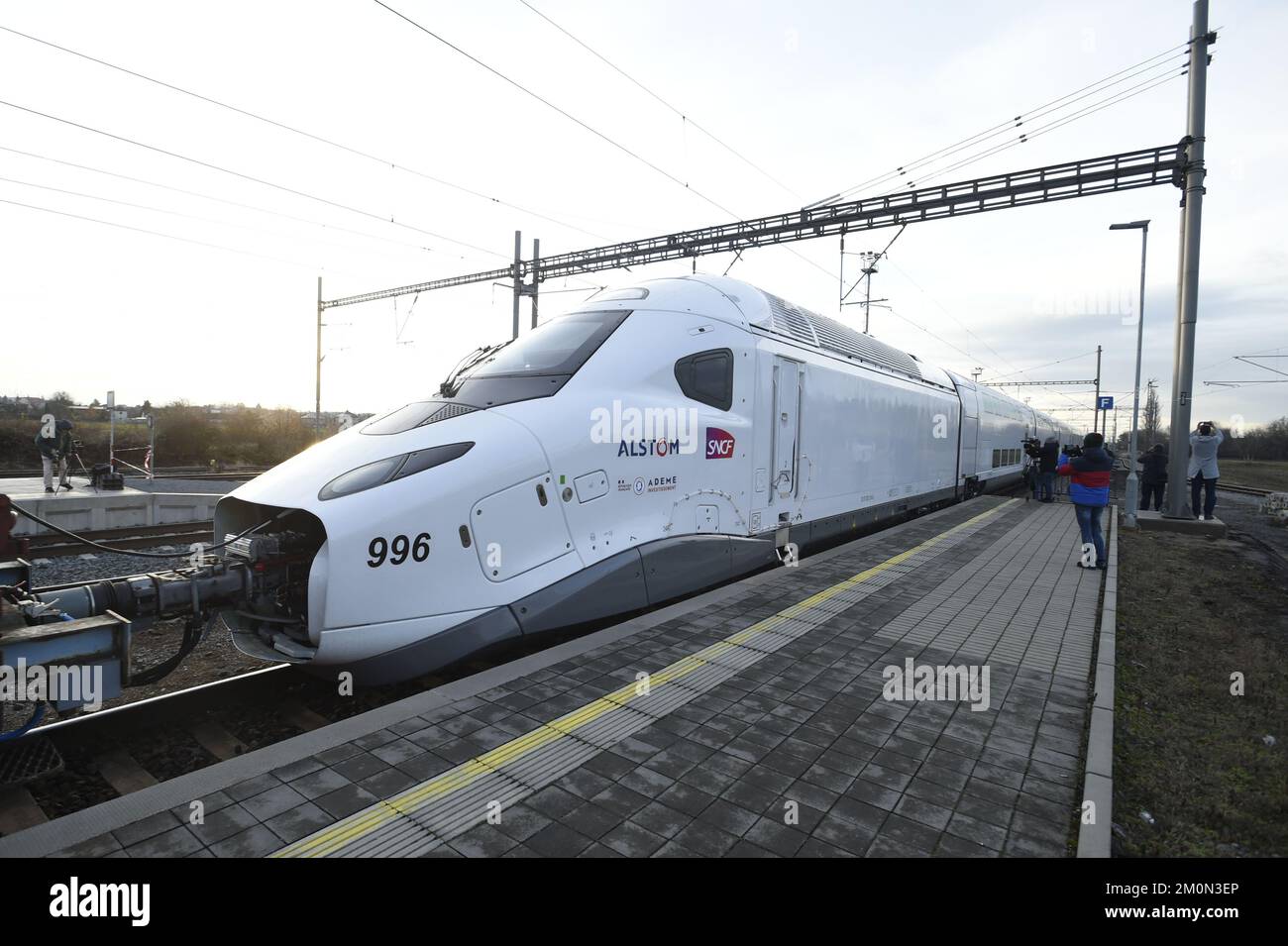 Velim, Czech Republic. 07th Dec, 2022. Testing of French high-speed ...