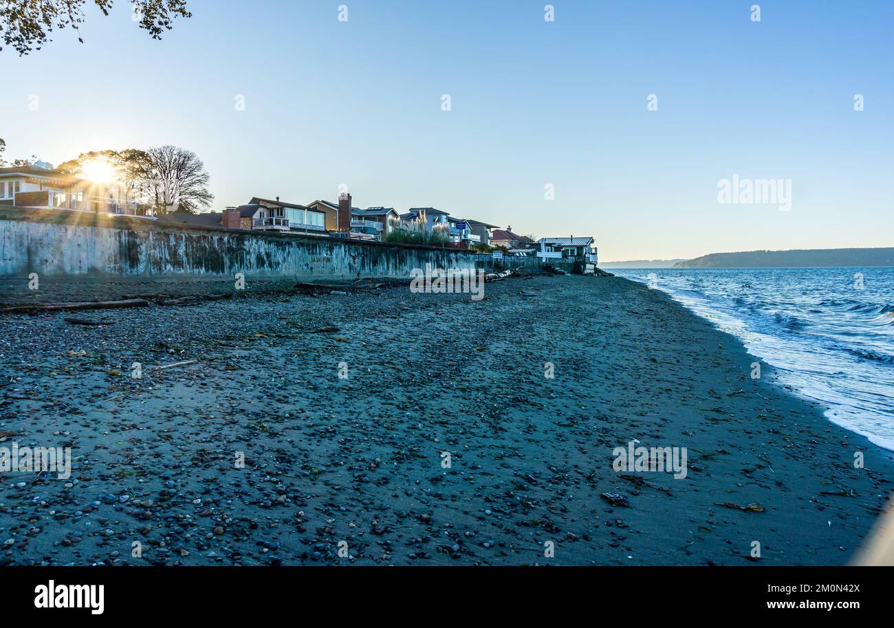A view of the shoreline at Dash Point, Washington Stock Photo - Alamy