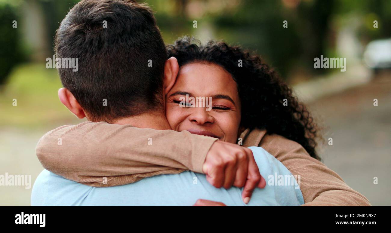 Welcome hug at station hi-res stock photography and images - Alamy