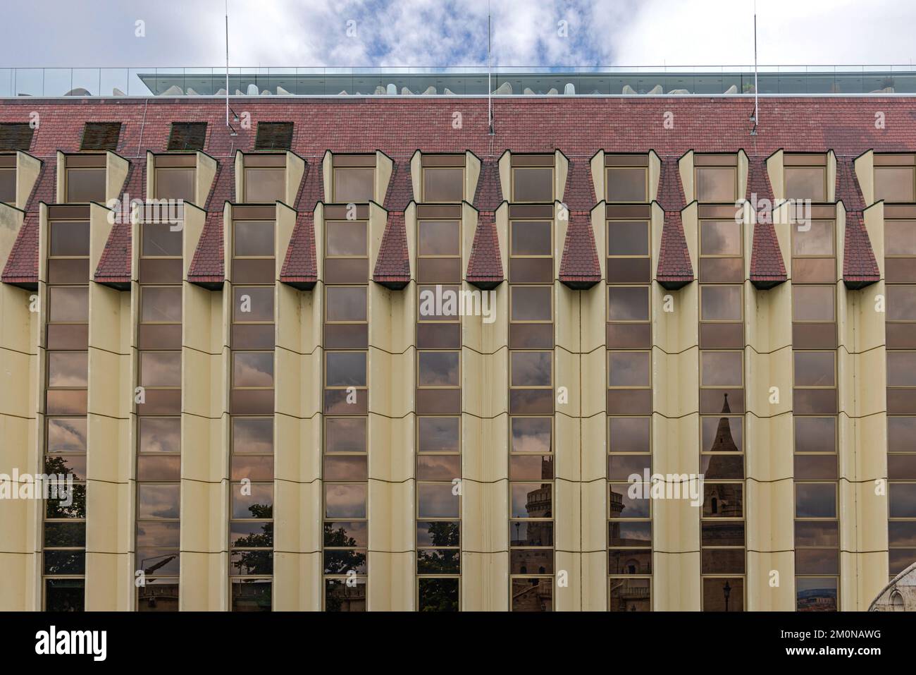 Brown windows hi-res stock photography and images - Alamy
