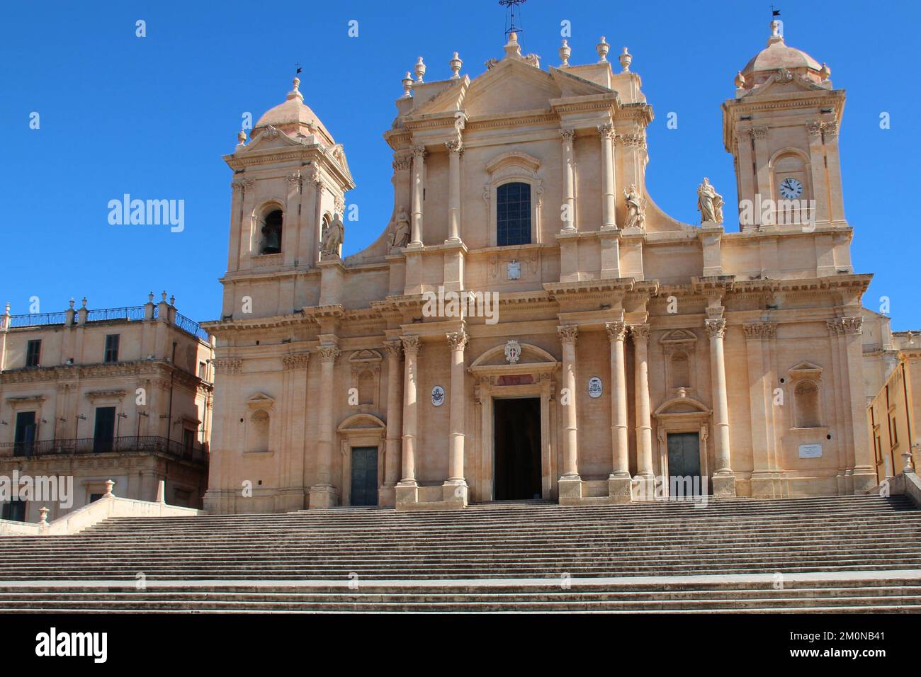 baroque cathedral in noto in sicily (italy Stock Photo - Alamy
