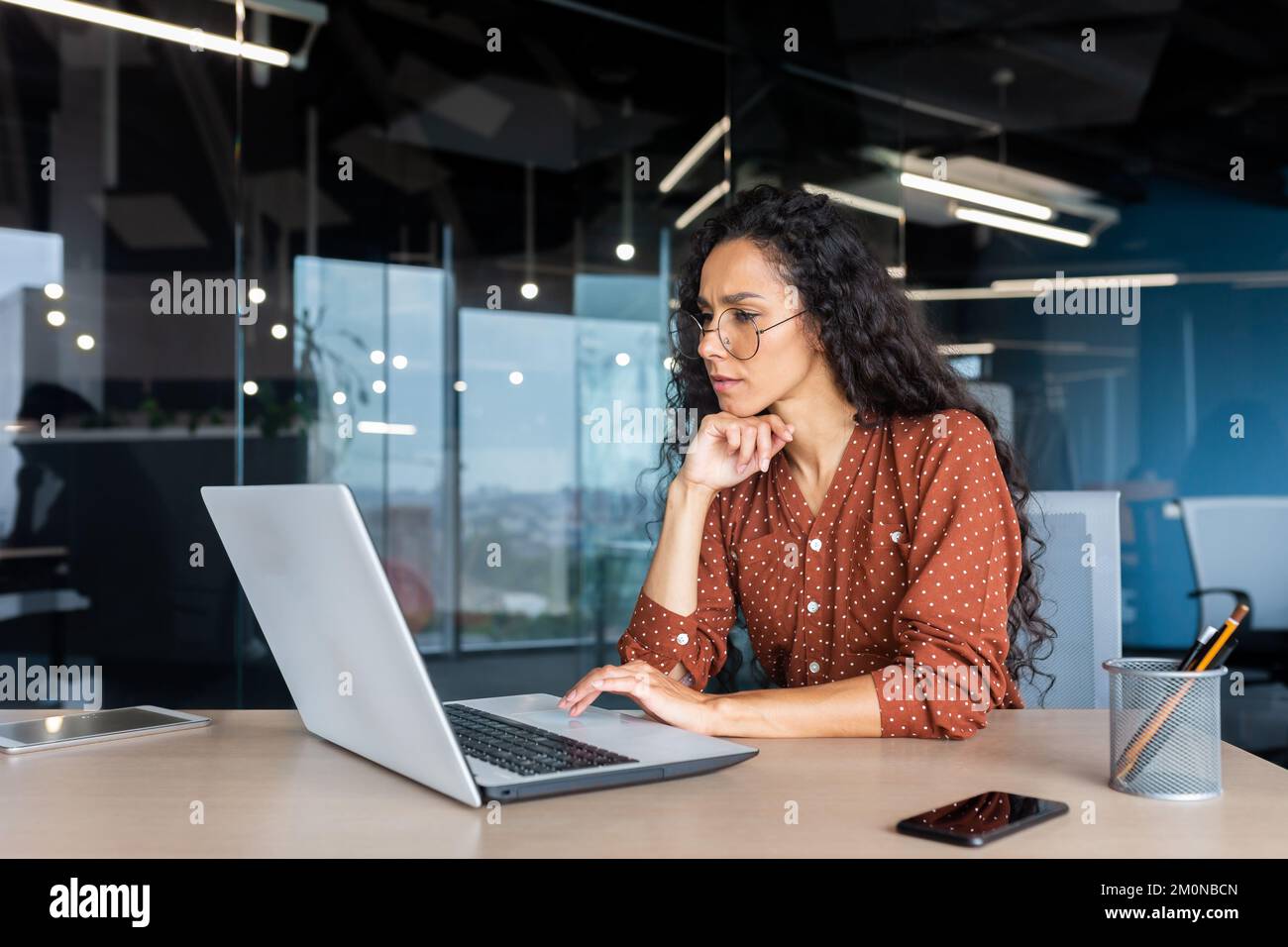 Indian woman secretary hi-res stock photography and images - Alamy