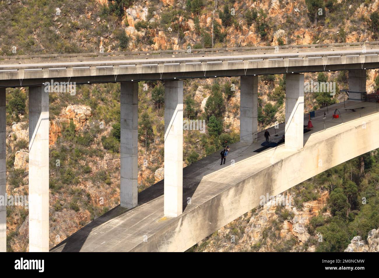 September 28 2022 - Bloukrans Bridge in South Africa: An unidentified ...