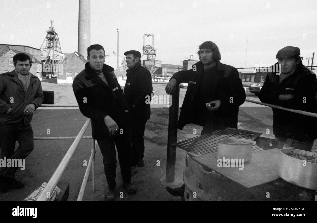 The Strike Action of the Miners' Strike and Their Everyday Life from 11 ...