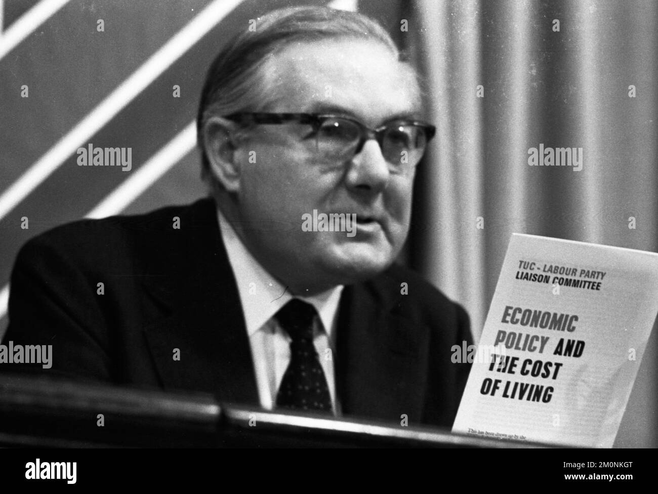 The City of London and politicians on 16.2.1974 .James Callagan (Labour ...