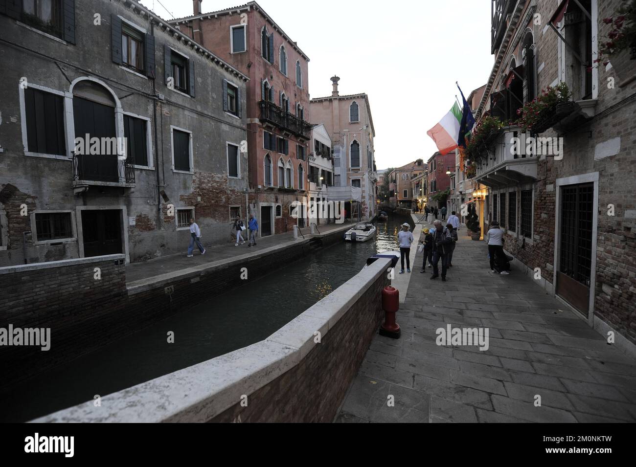 Special view of typical Venice's Calli Stock Photo - Alamy