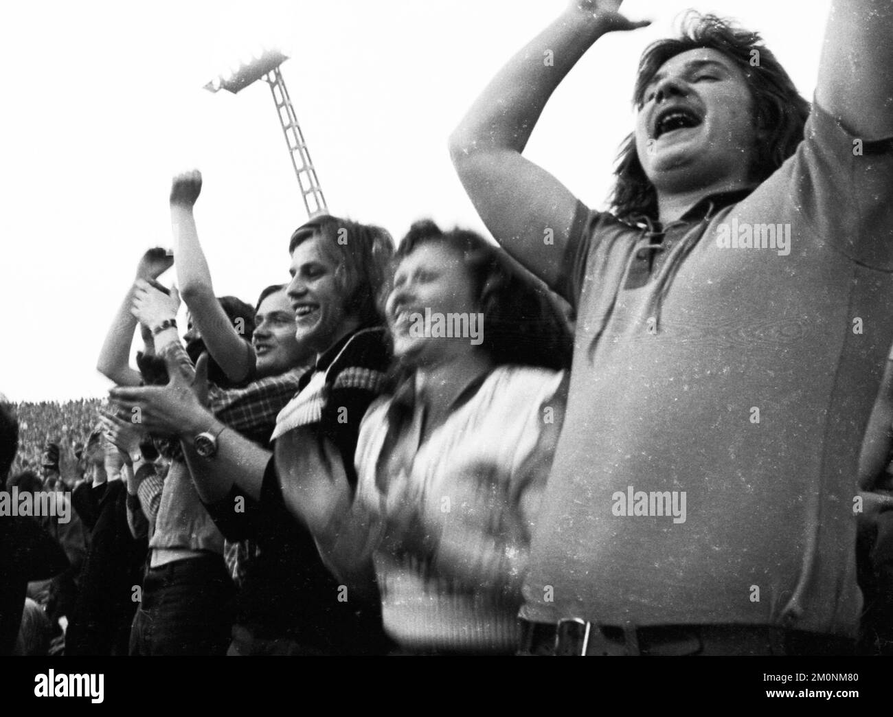 Life and everyday life in the GDR from 1.4. to 10.4.1974. UEFA Cup ...