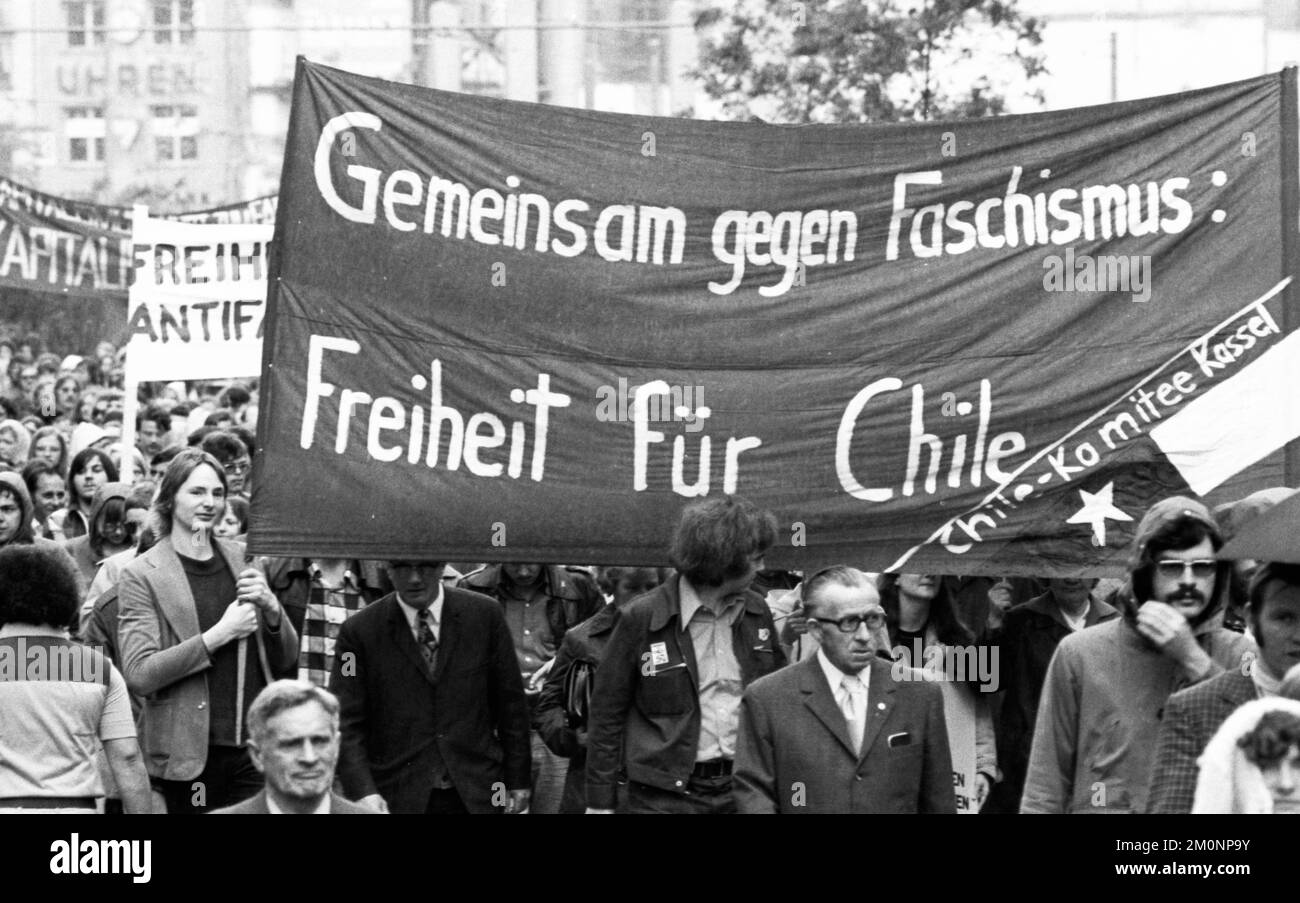 More than 40, 000 people from Germany, Italy, Chile, Spain, Greece and ...