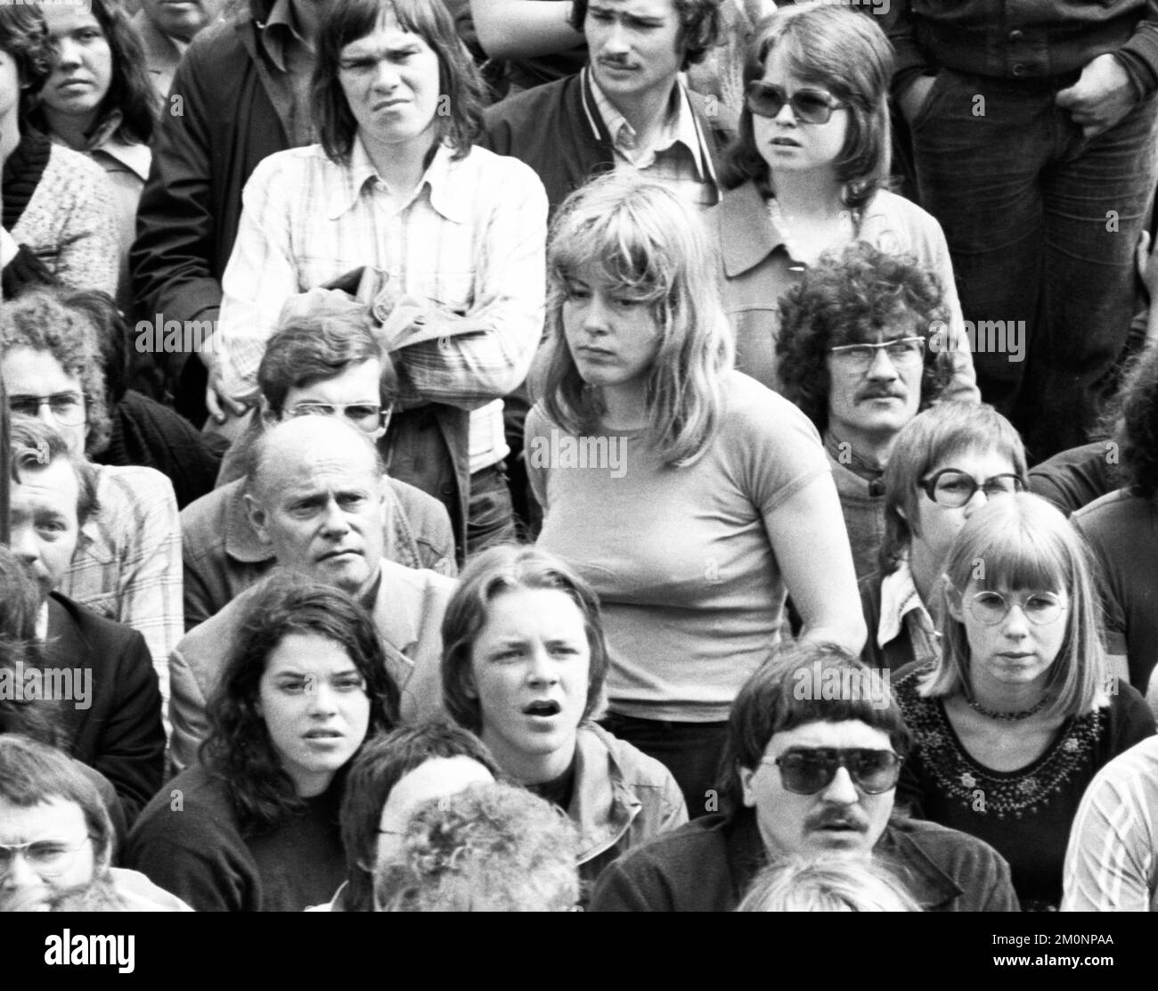 More than 40, 000 people from Germany, Italy, Chile, Spain, Greece and ...