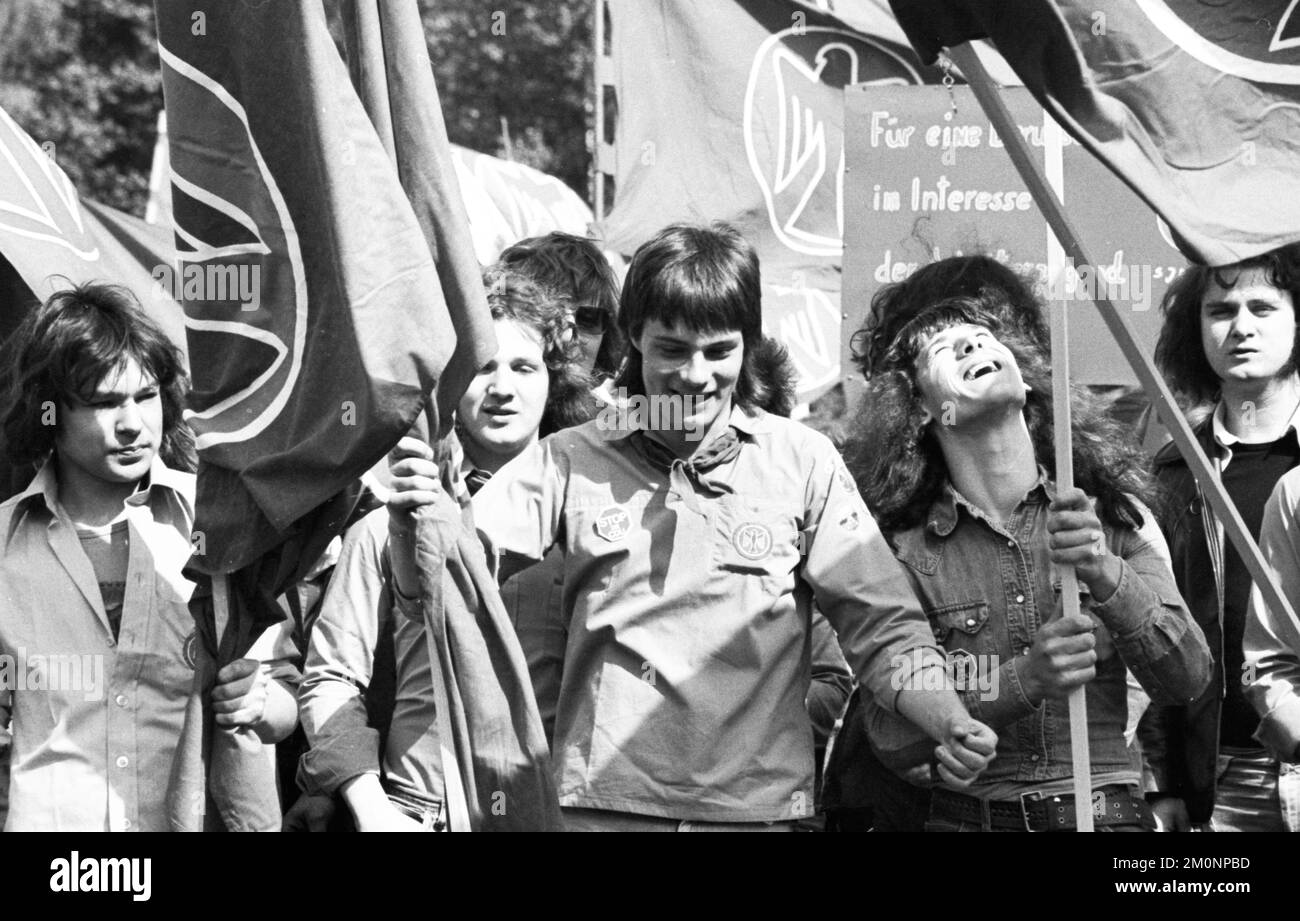 The DGB central event on 1 May 1975 with the Federal Chancellor in ...