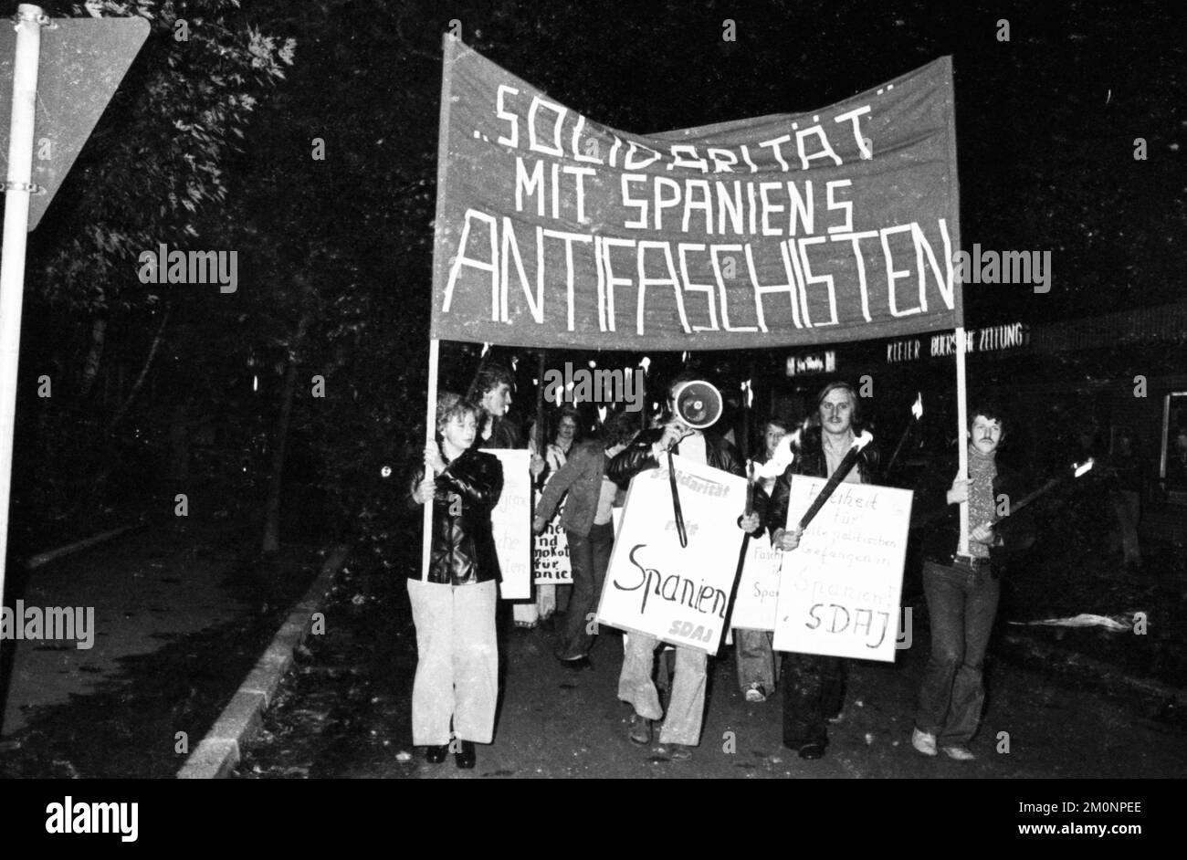 The Franco dictatorship's persecution of Spanish democrats prompted ...