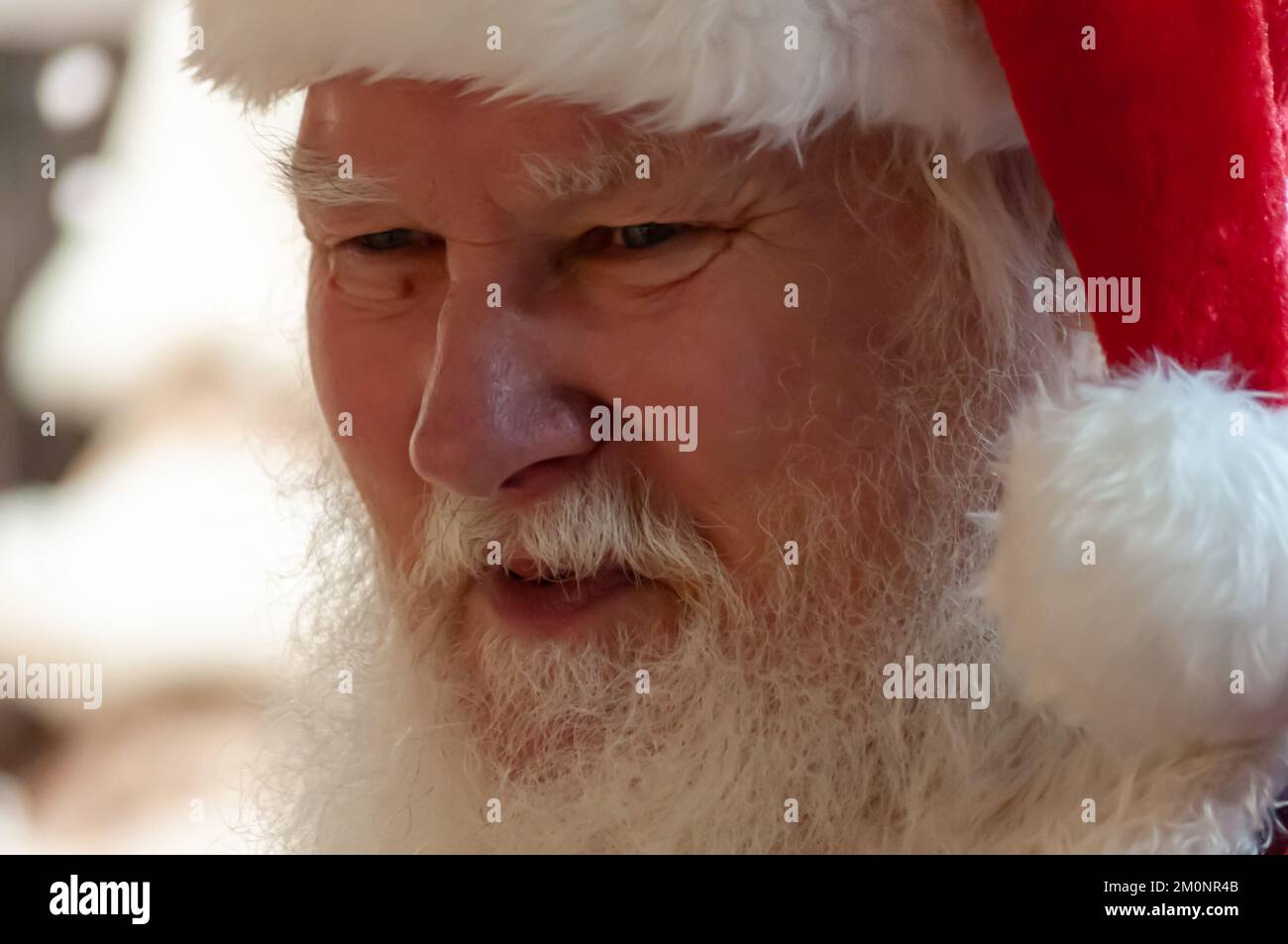 Santa claus is coming to town kris hi-res stock photography and images ...