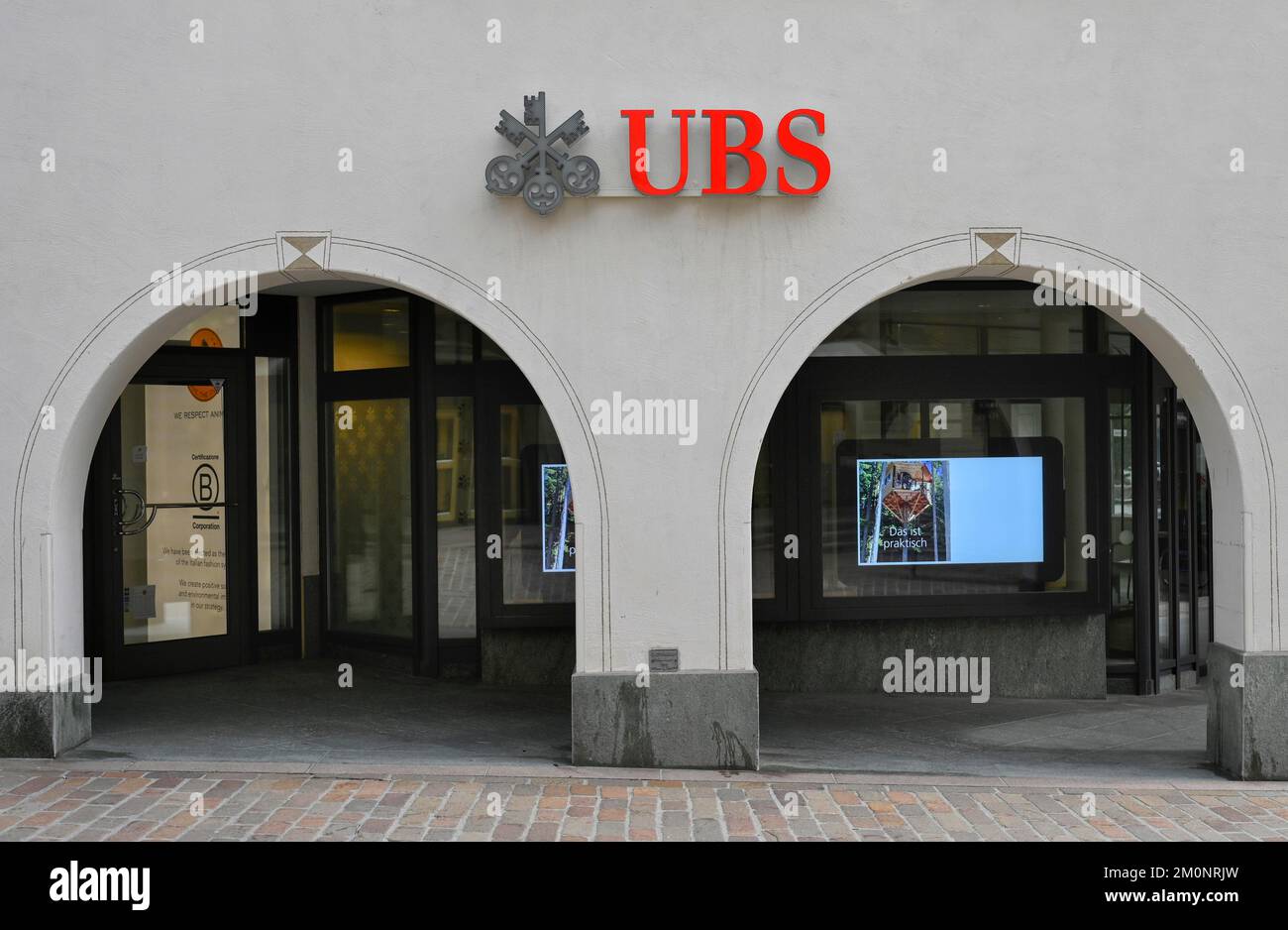 UBS Bank building Stock Photo - Alamy