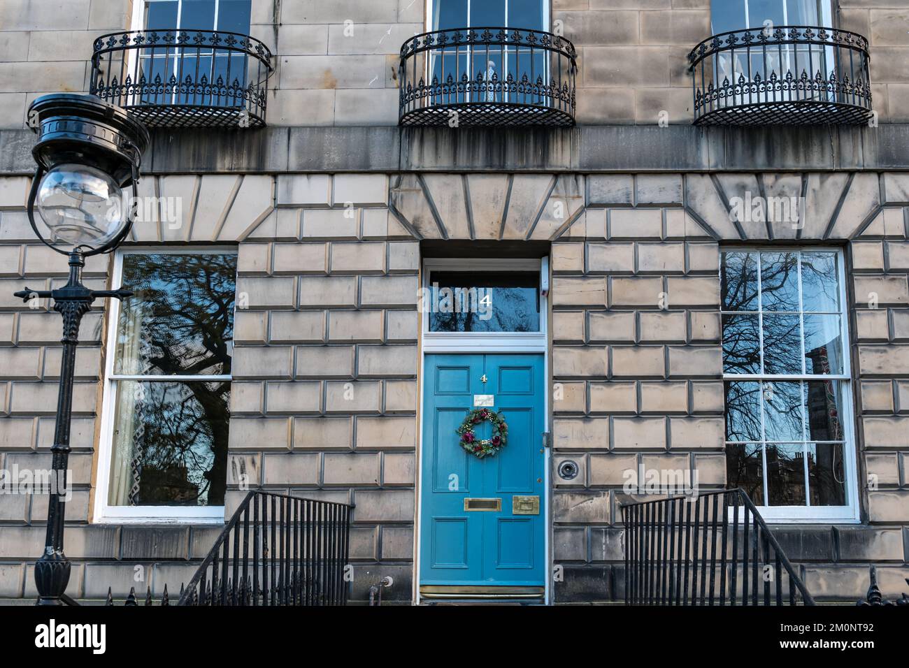 Georgian house front door with Christmas wreath, Edinburgh New Town ...