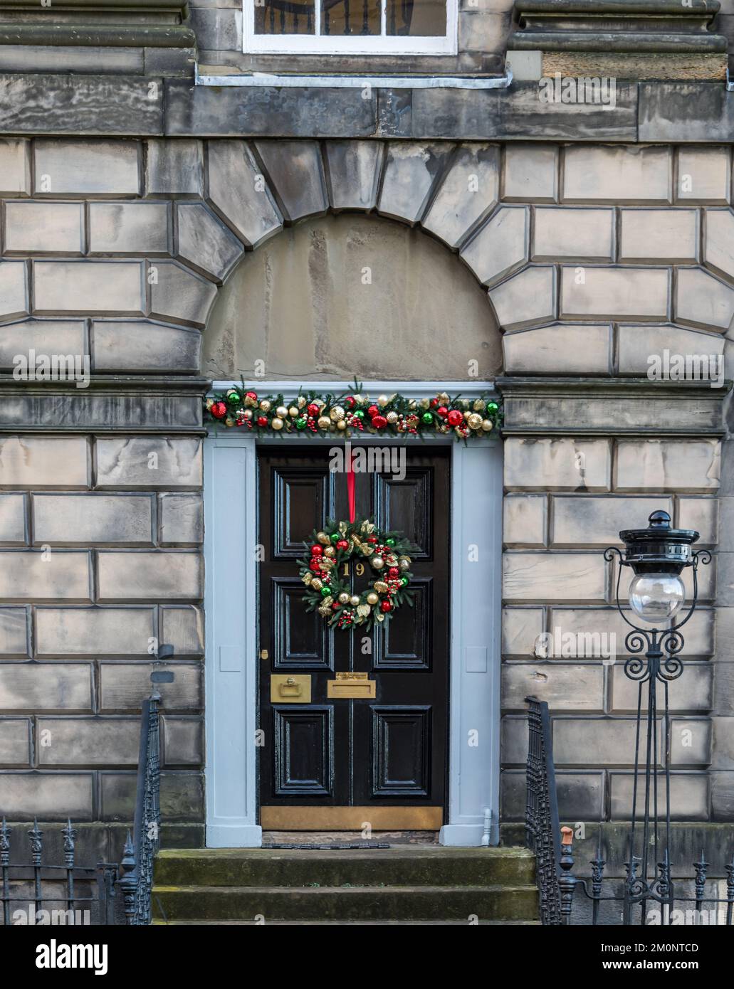 Georgian house front door with Christmas wreath, Edinburgh New Town ...