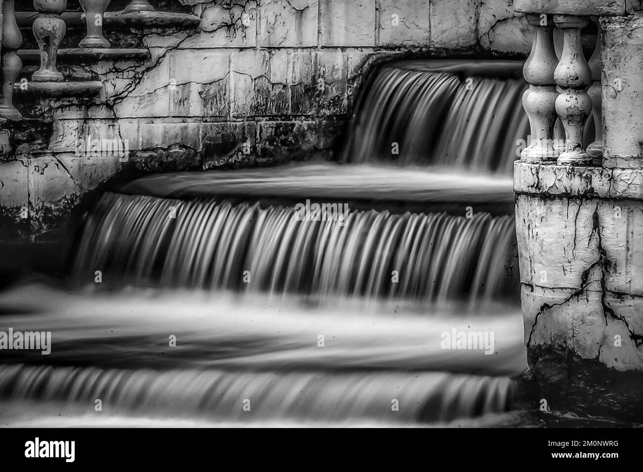Water fountain garden Black and White Stock Photos & Images - Alamy