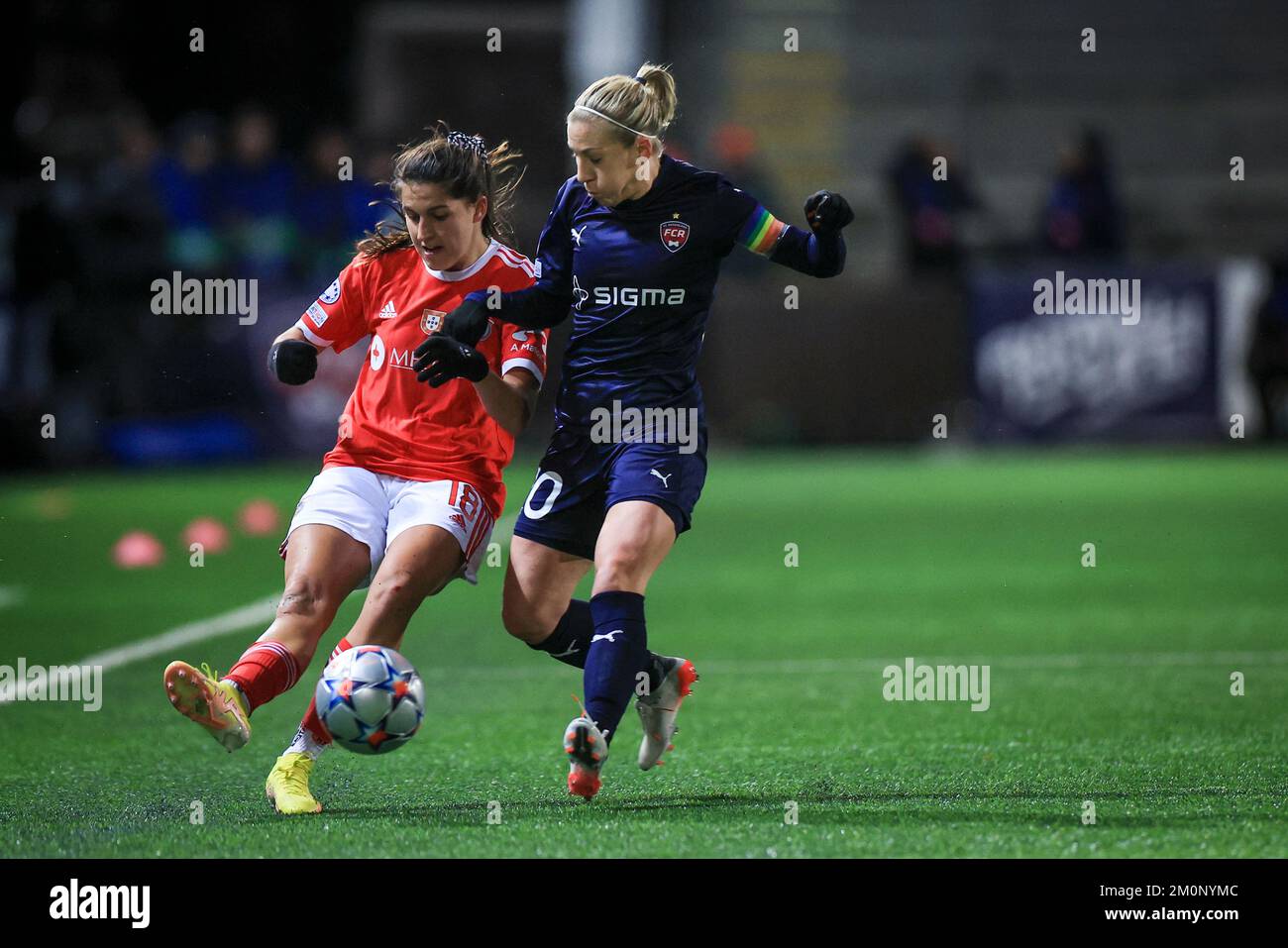 Benfica's Francisca Nazareth (L) and Rosengard's Mia Persson in action ...