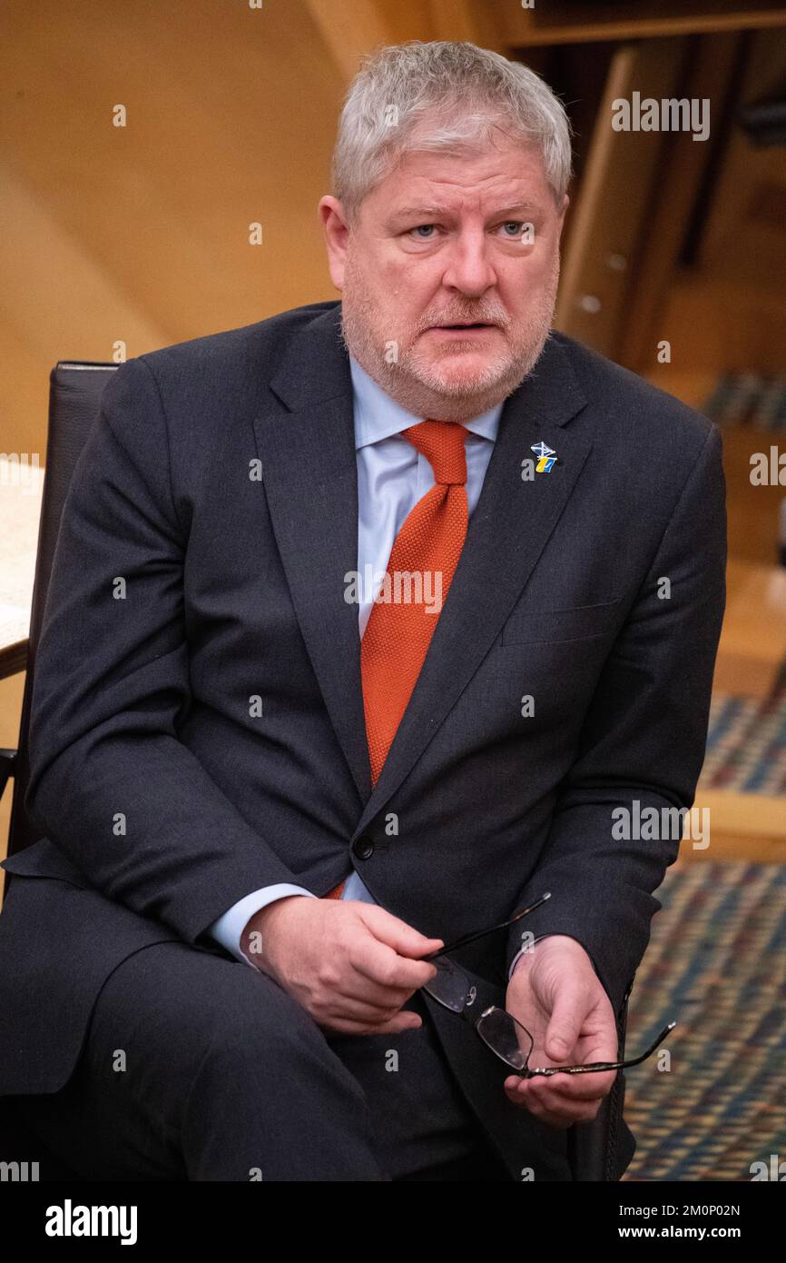 Edinburgh, Scotland, UK. 7th Dec, 2022. PICTURED: Angus Robertson MSP ...