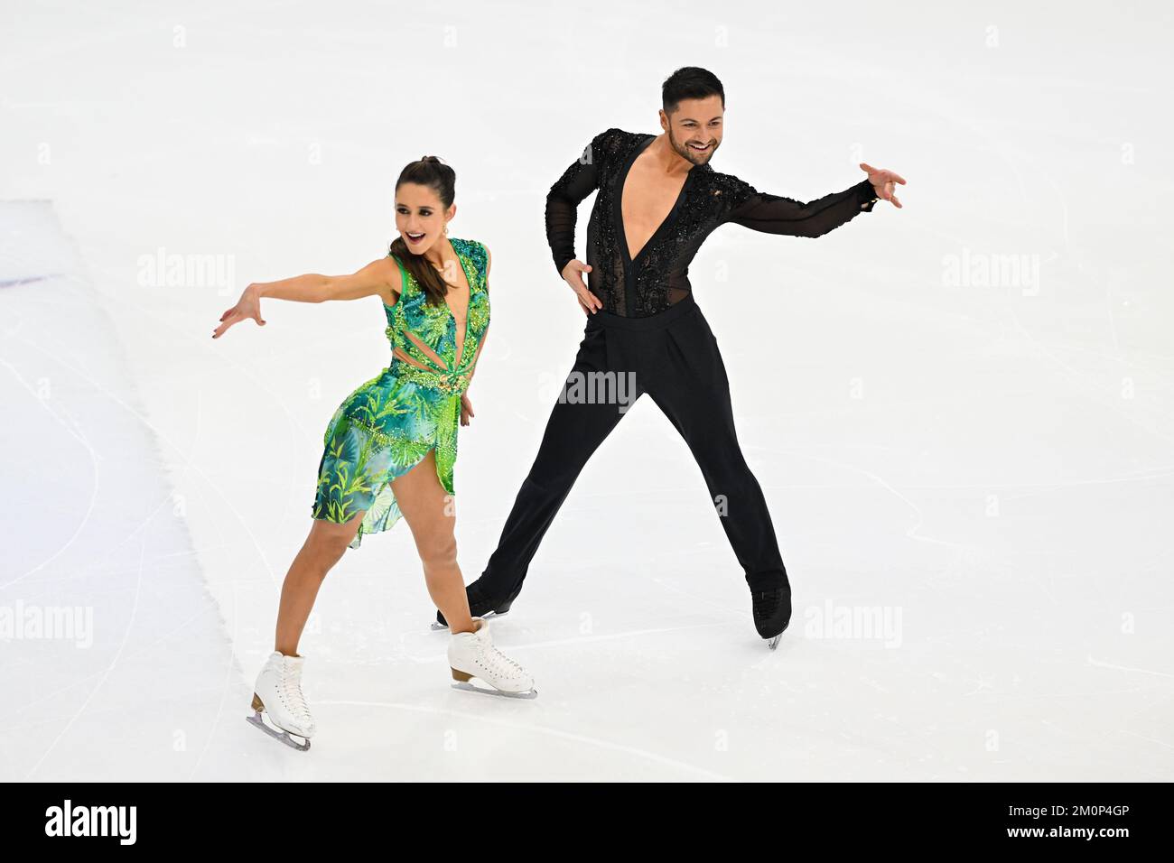 Lilah FEAR & Lewis GIBSON (GBR), during Senior Ice Dance Practice, at ...
