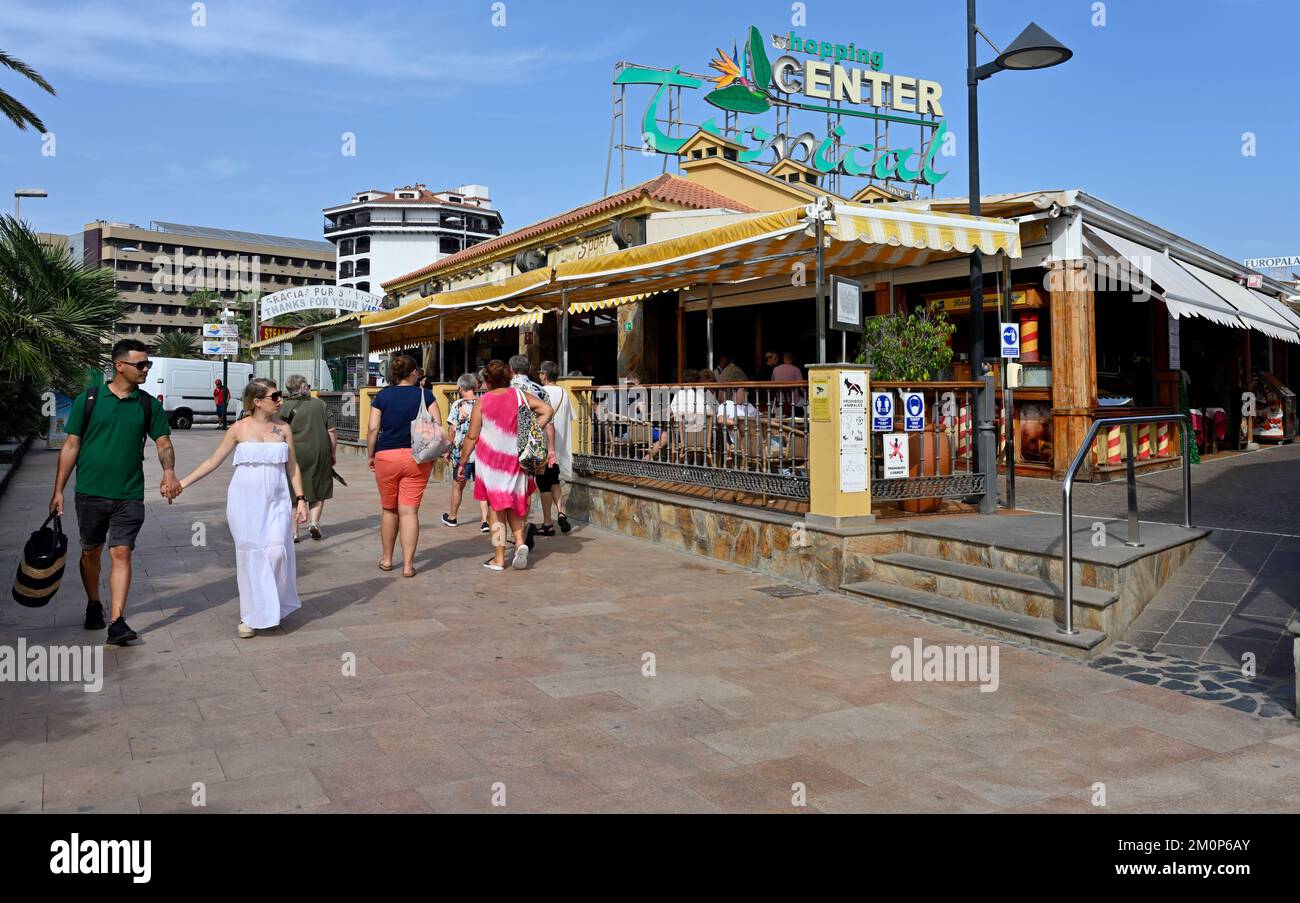 Shopping center in canaria hi-res stock photography and images - Alamy
